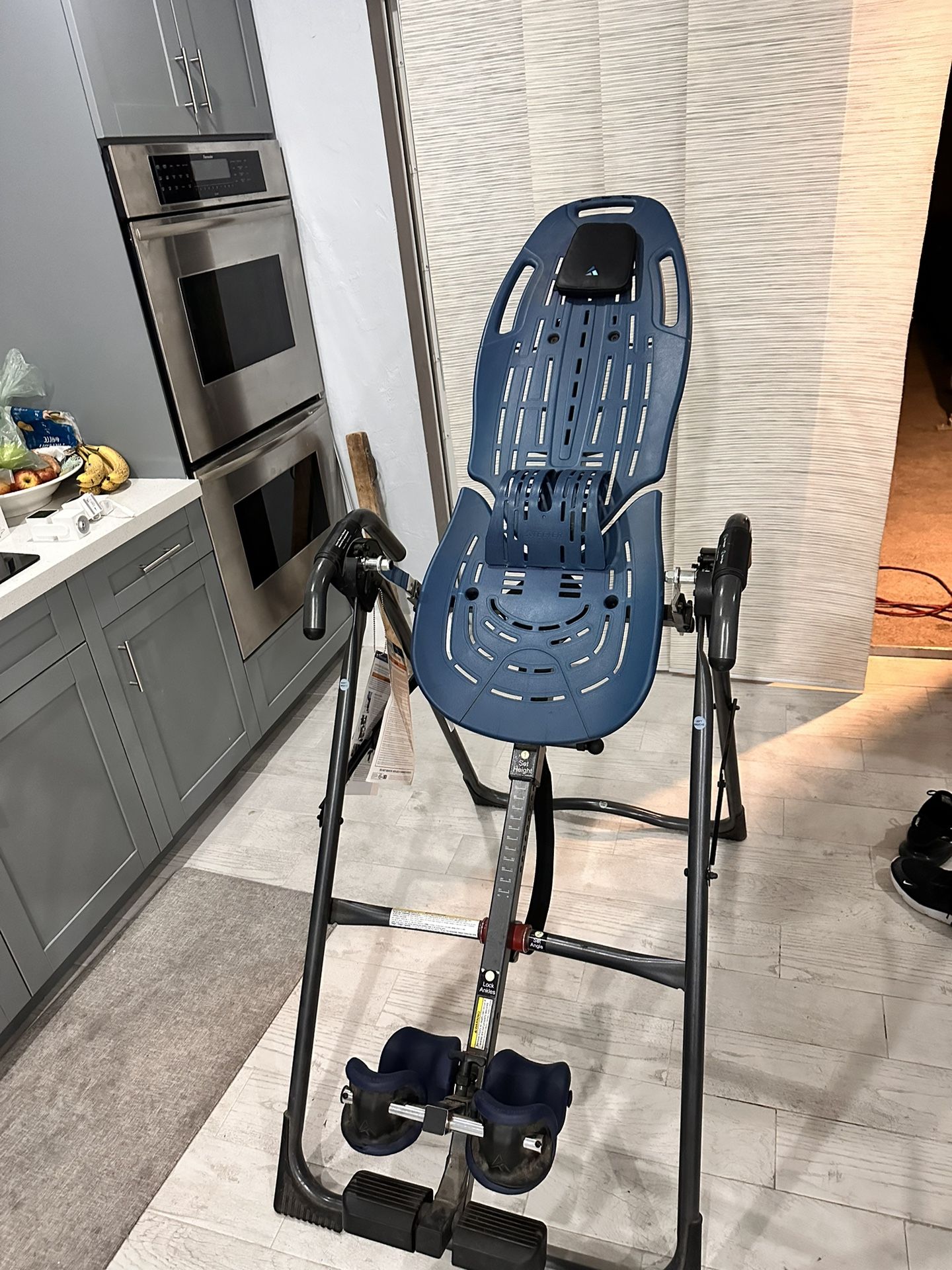 Teeter Inversion Table for Sale in Miami, FL - OfferUp