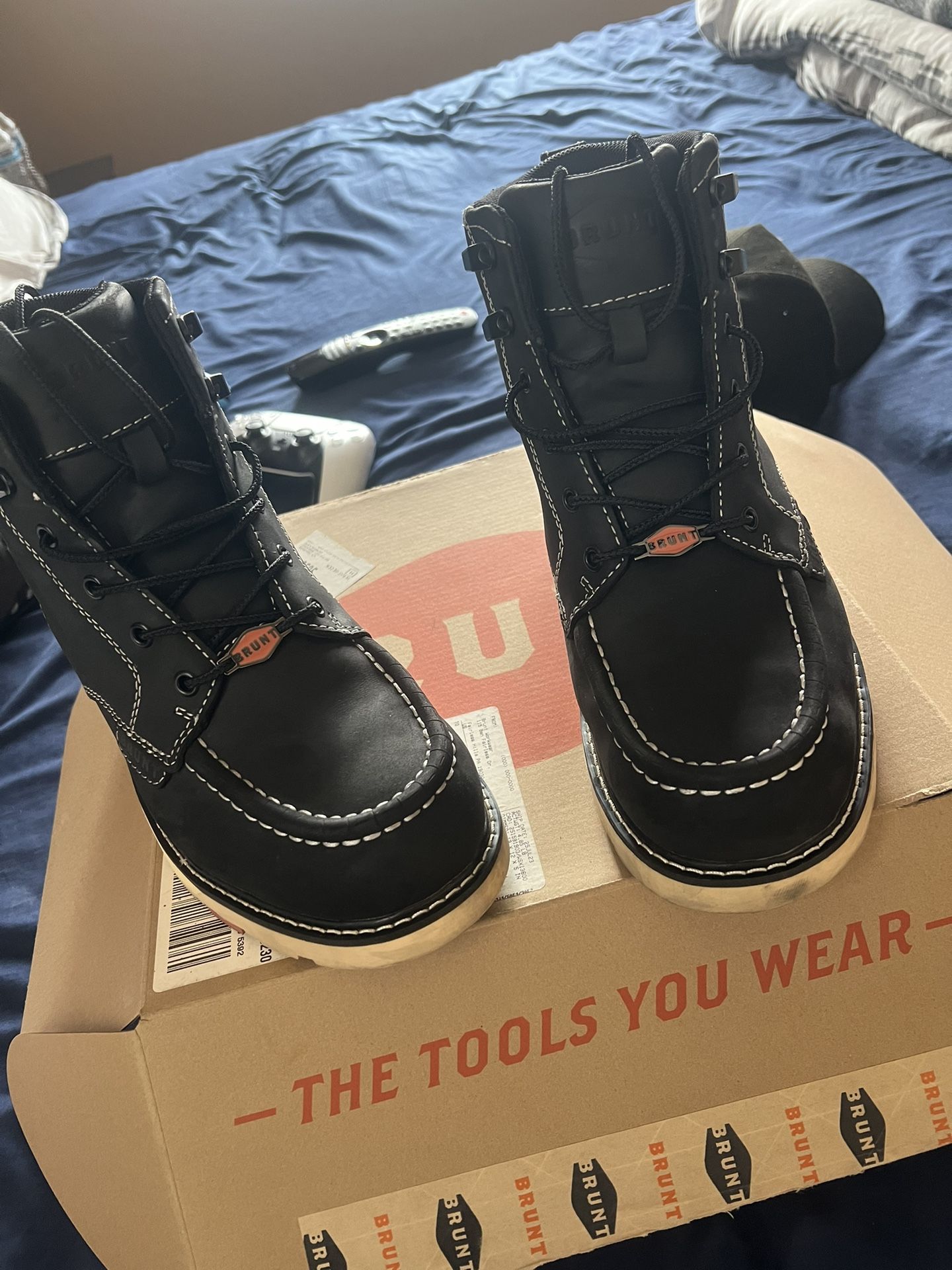 Brunt Work Boots Size 9.5 for Sale in Hanford, CA - OfferUp