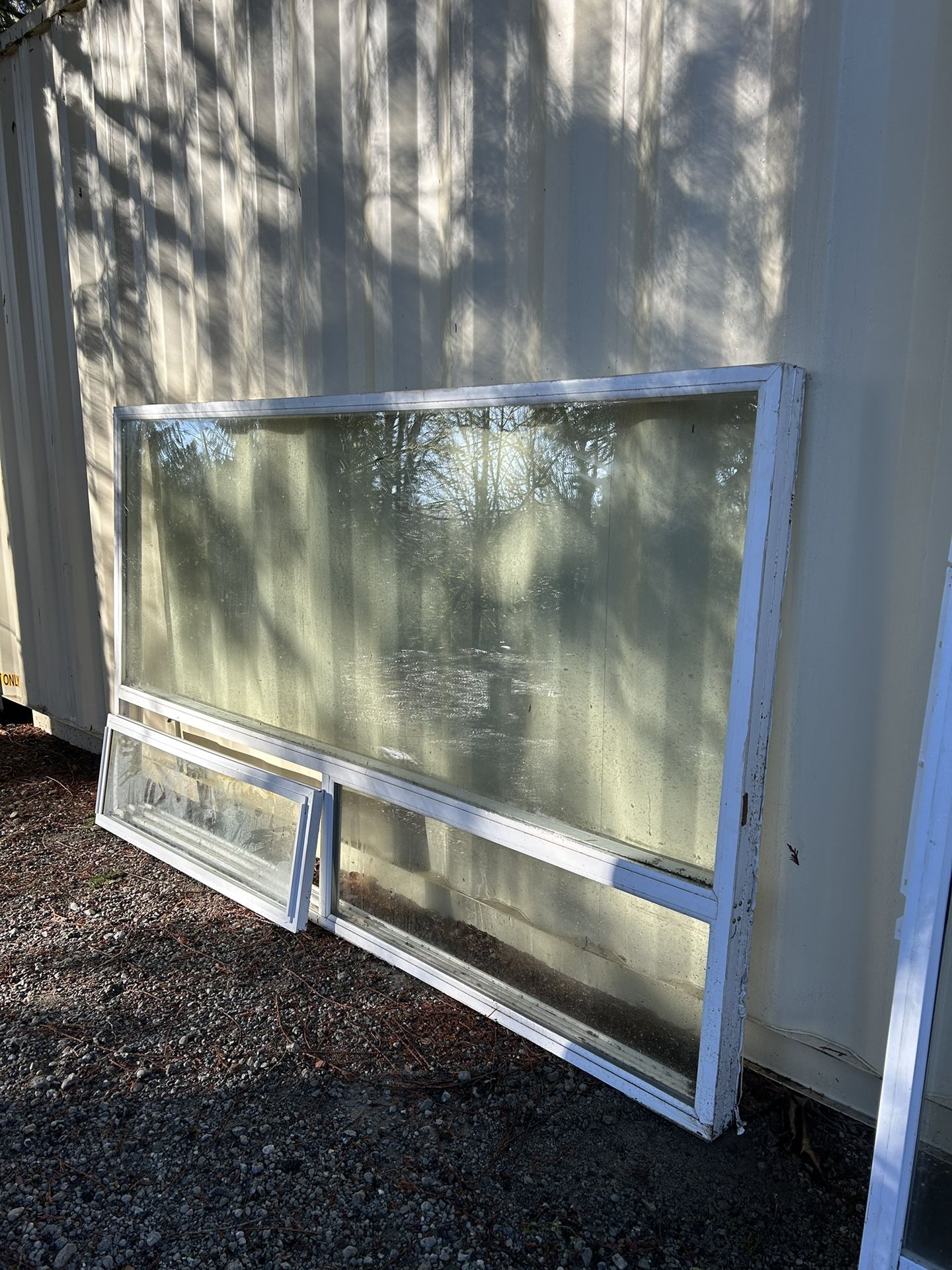 Large Vinyl Window for Sale in Duvall, WA - OfferUp
