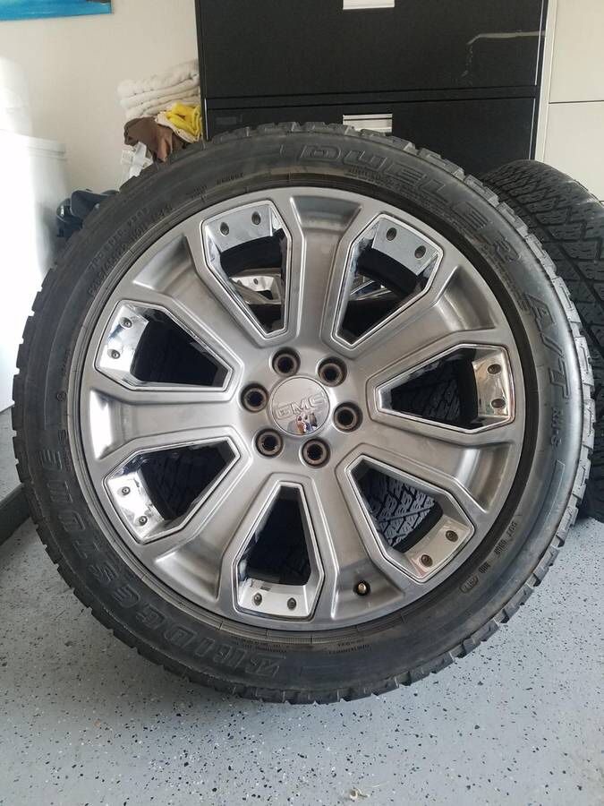 Gmc Yukon Denali 22 inch wheels Sierra rims GM take offs for Sale in ...