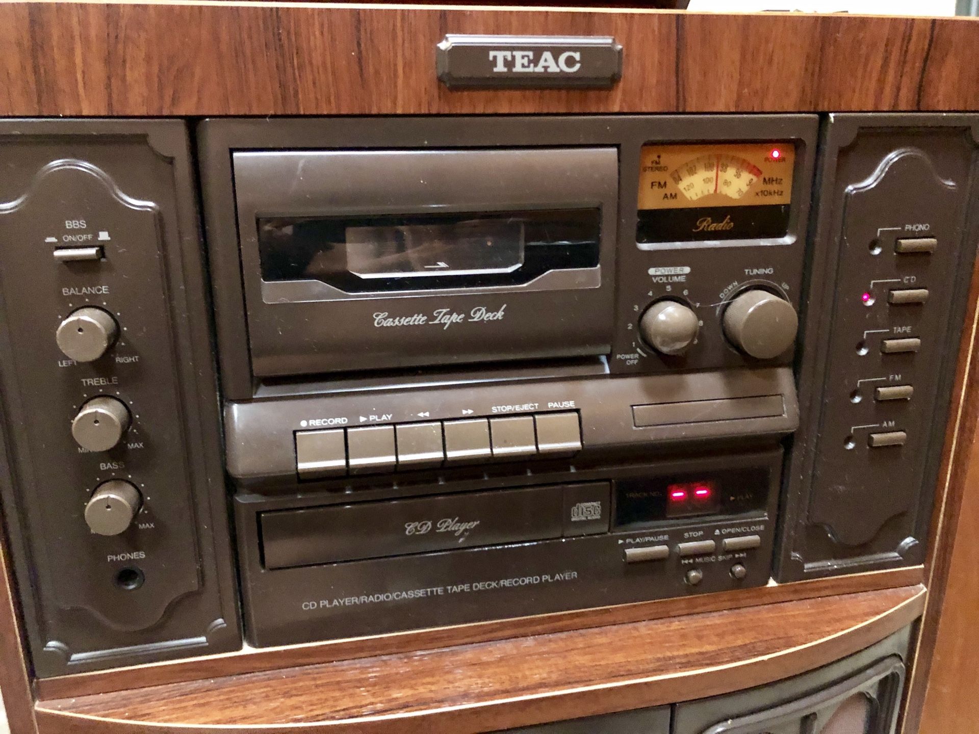 Teac GF-480 Console Stereo with CD Player, Turntable, Cassette Deck ...