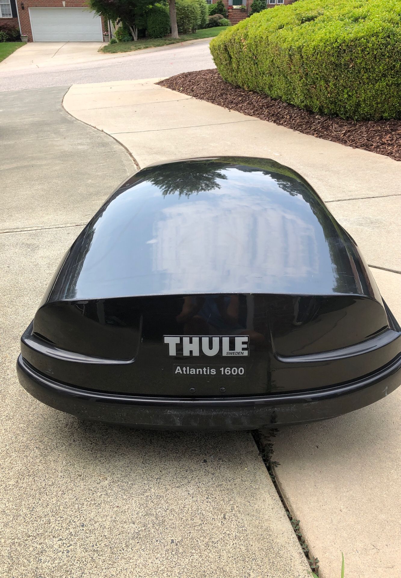 Thule Atlantis 1600 roof luggage carrier for Sale in Raleigh, NC - OfferUp