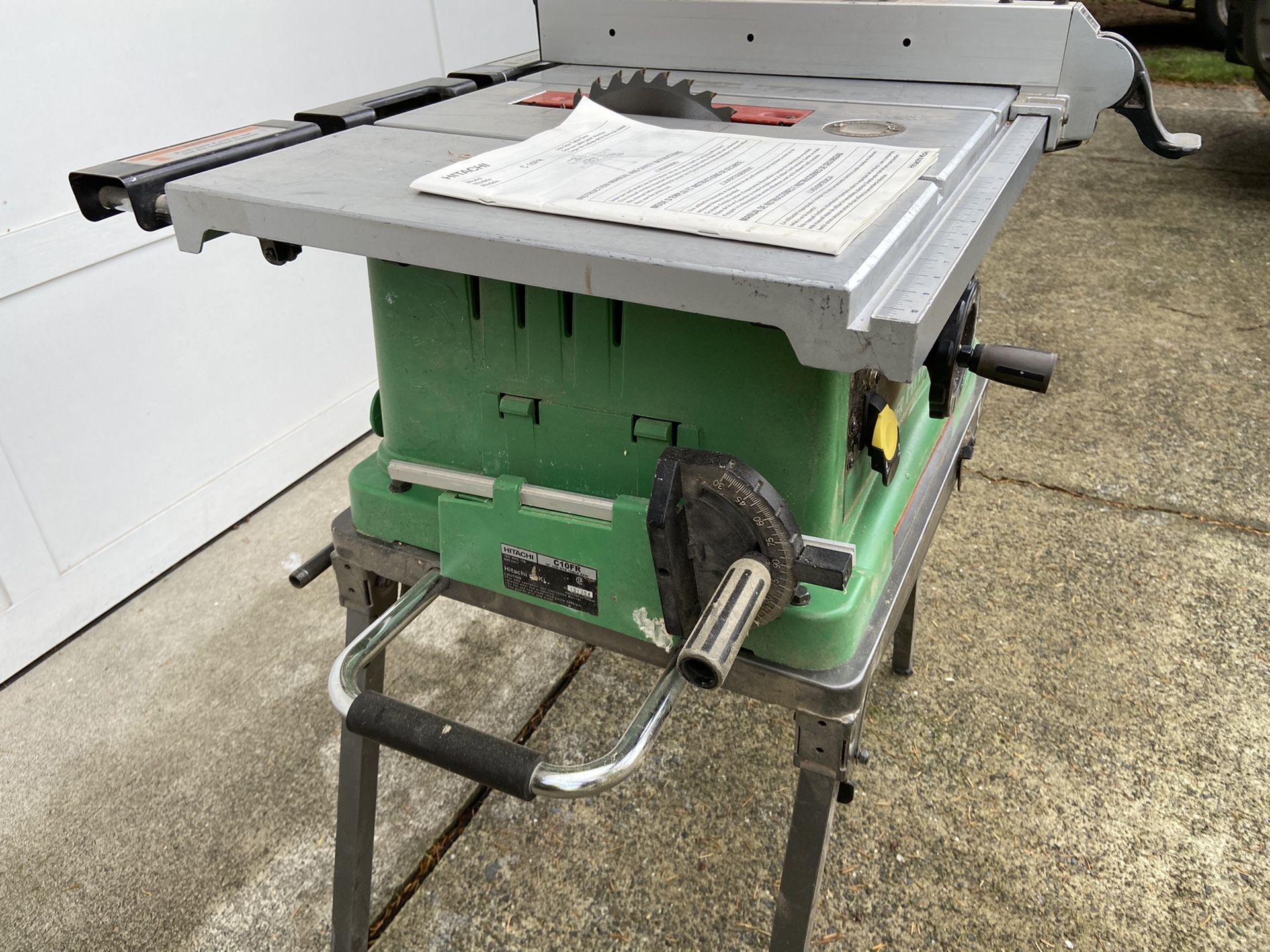 Hitachi Portable Job Site Table Saw- Model C10FR for Sale in Seattle ...