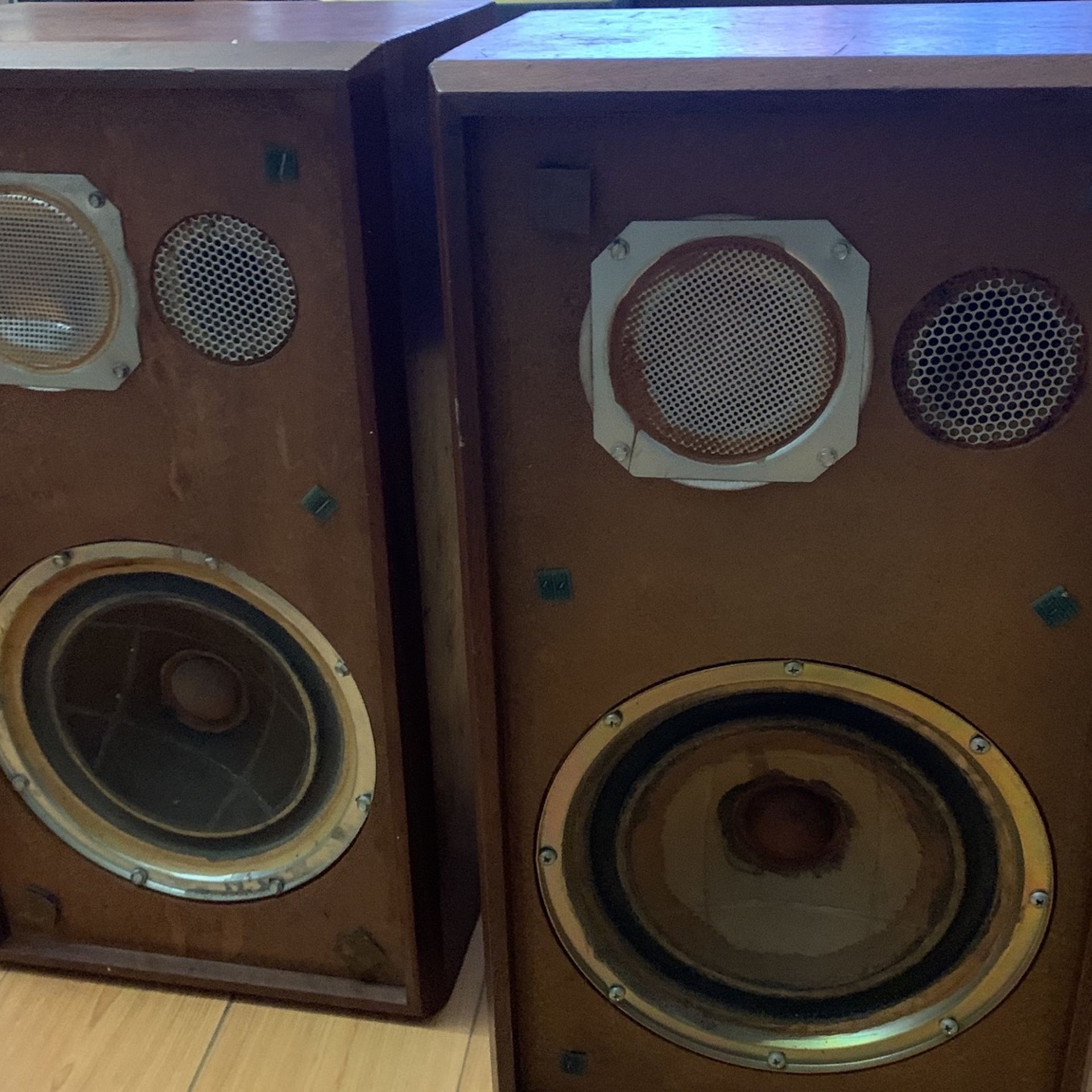 Klh 33 Vintage Speakers for Sale in Los Angeles, CA - OfferUp