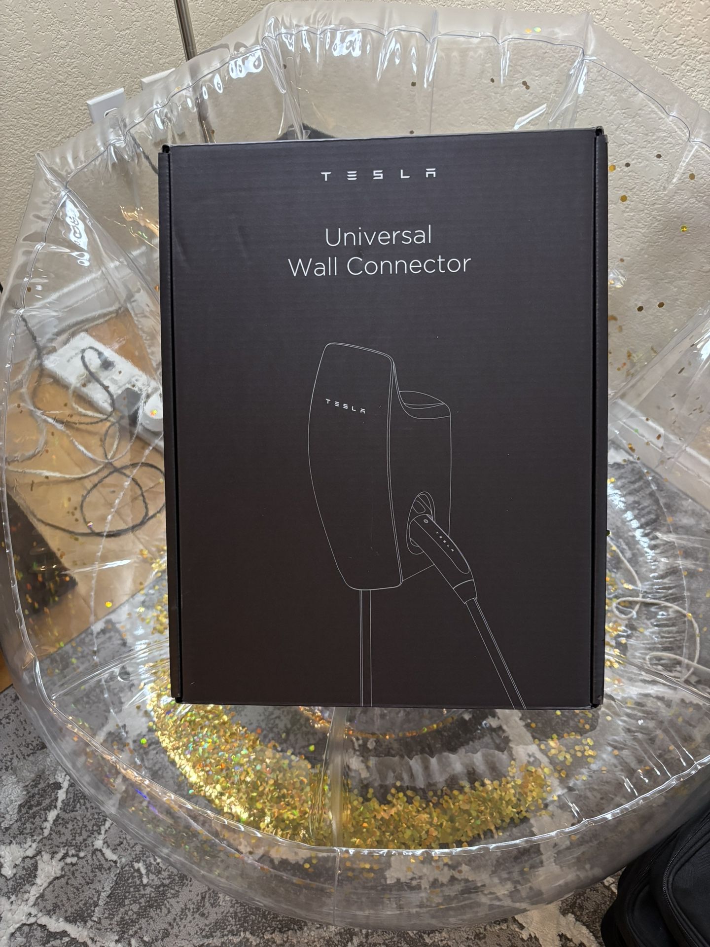 TESLA UNIVERSAL WALL CONNECTOR GEN 3 – BRAND NEW SEALED for Sale in ...