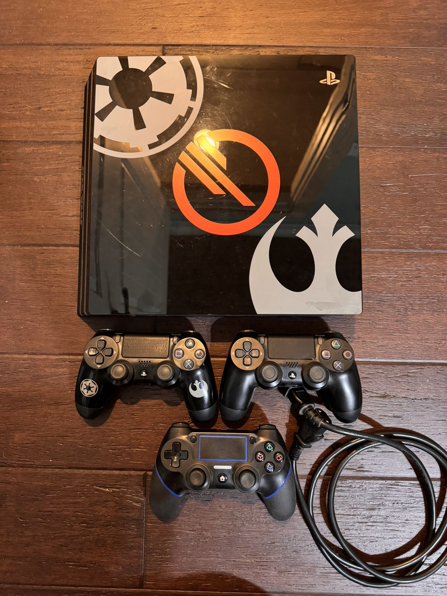 PS4 Star Wars Edition w/3 Controllers & 9 Games for Sale in Flowery ...