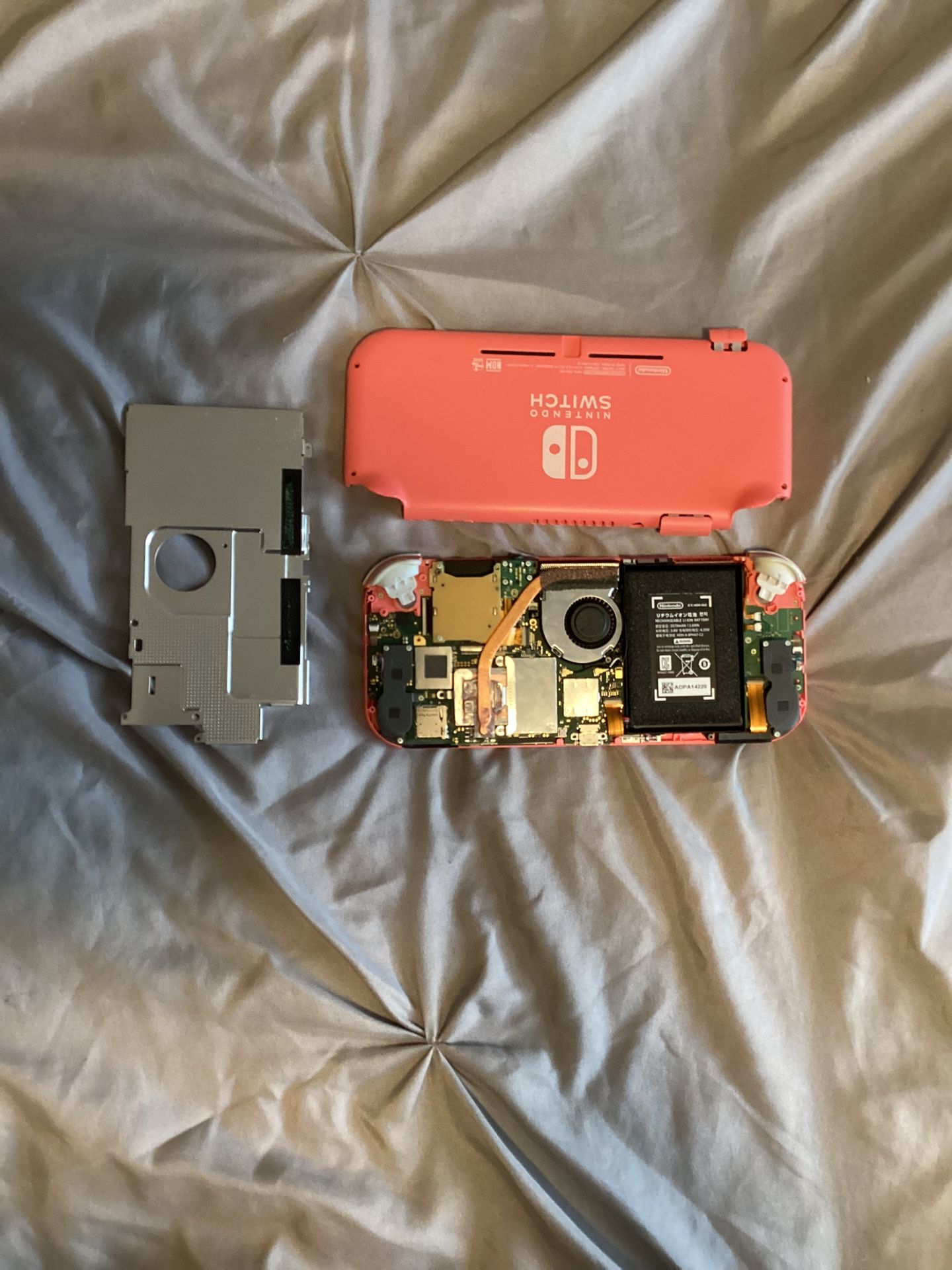 Broken Nintendo Switch for Sale in Everett, WA - OfferUp