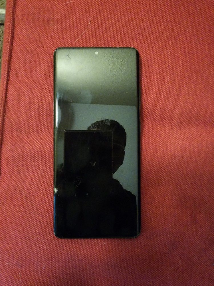Samsung Galaxy s21 broken screen for Sale in Sacramento, CA - OfferUp