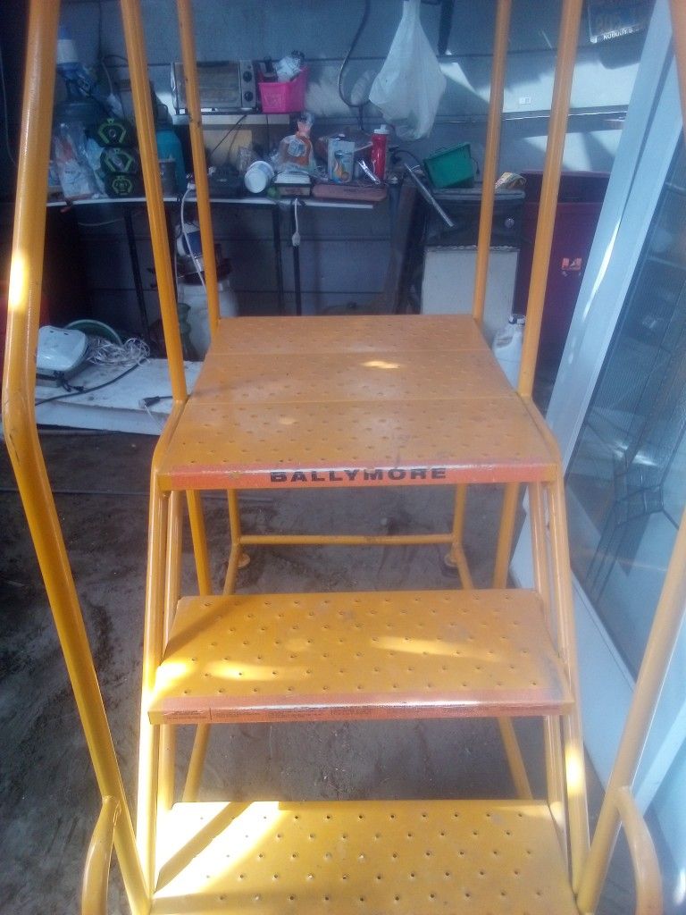 Stairs for Sale in Hanford, CA - OfferUp