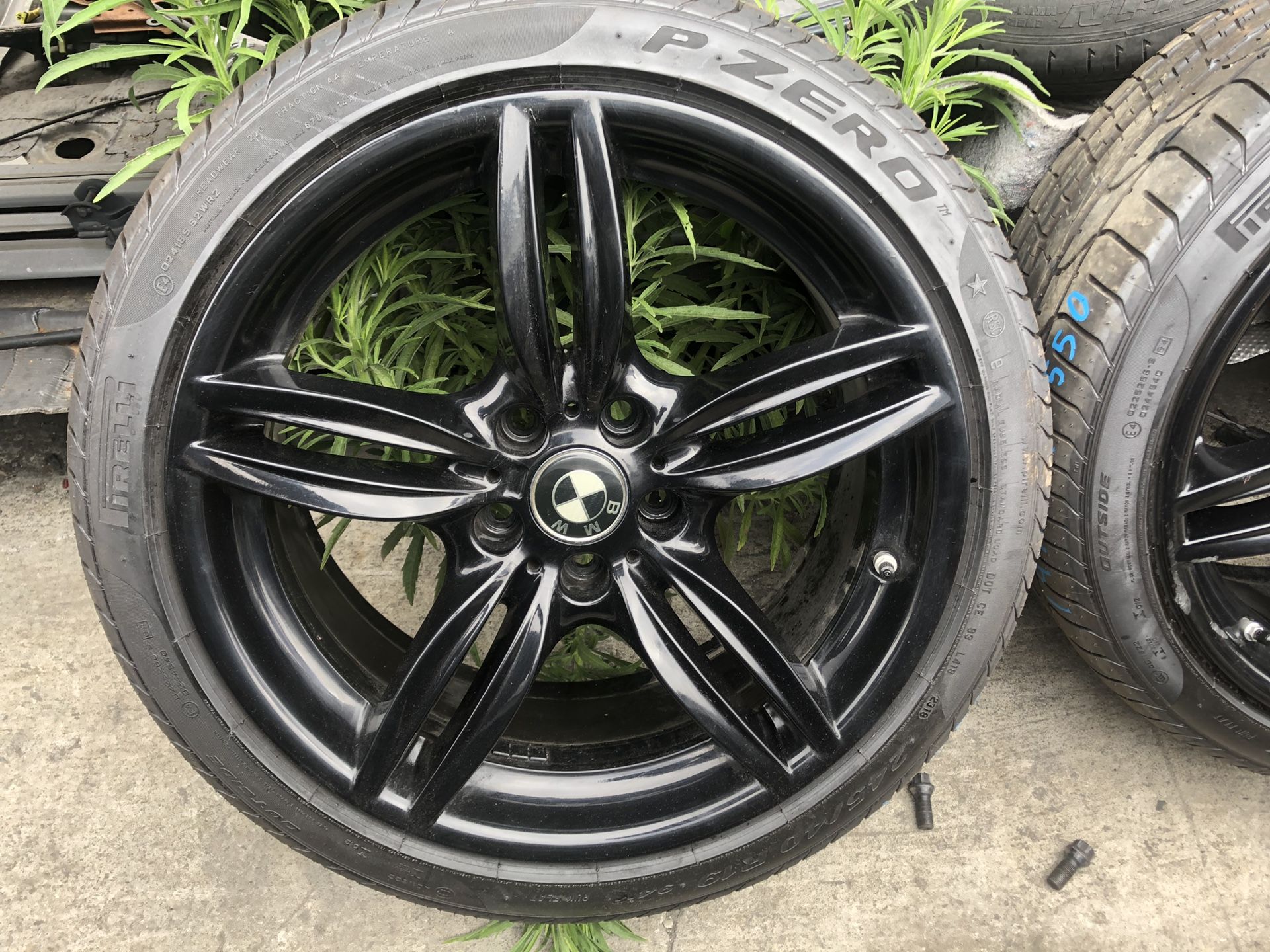2011 BMW 550i WHEEL & TIRE RIMS 19inch 245/40/19 for Sale in Los ...