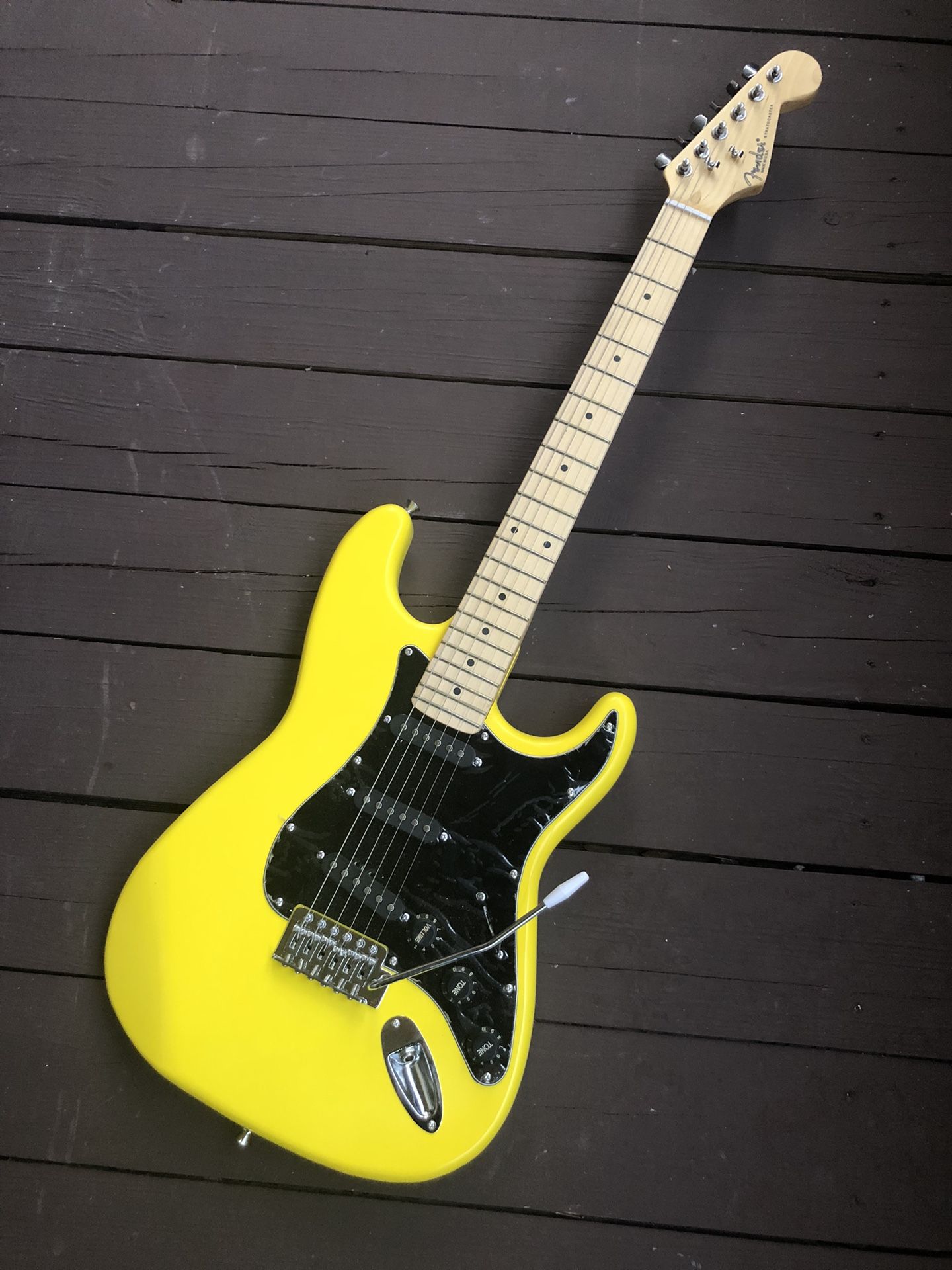 Neon Yellow 80s Style Stratocaster Electric Guitar Project-ish for Sale ...