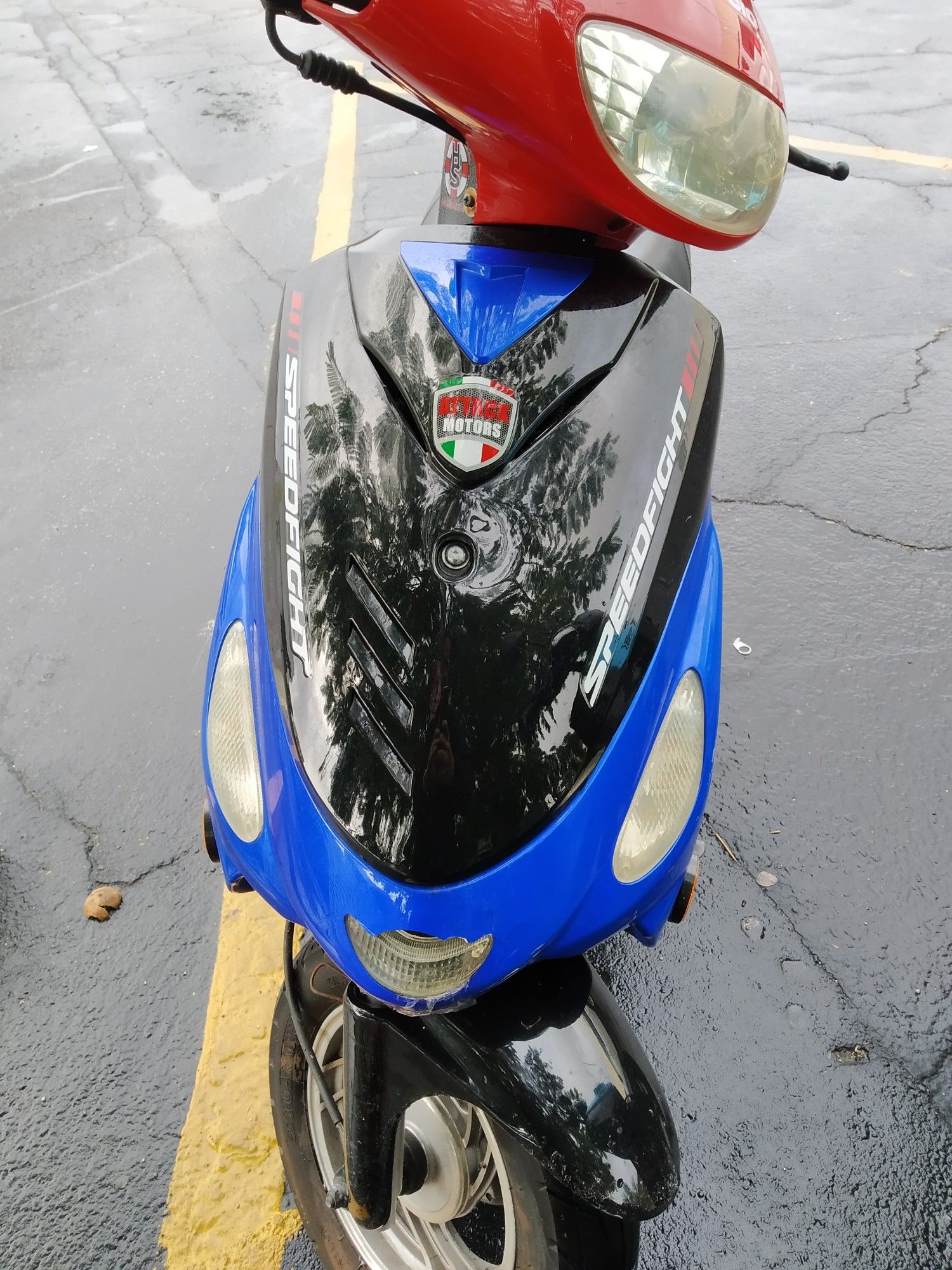 Moto china 50CC buen estado. Remate 320$ for Sale in Miami, FL - OfferUp