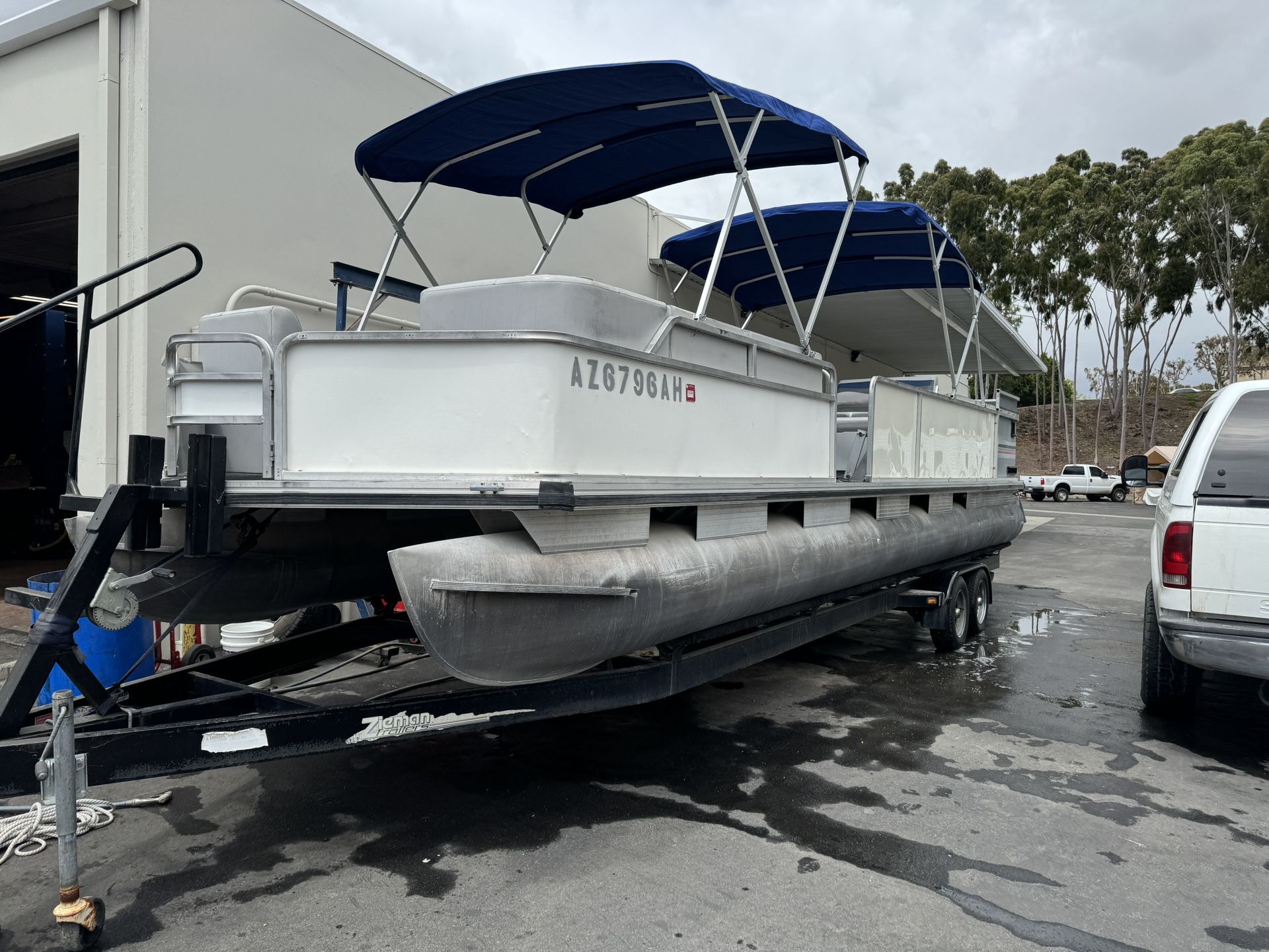 1990 Tracker 28’ Pontoon for Sale in San Clemente, CA - OfferUp