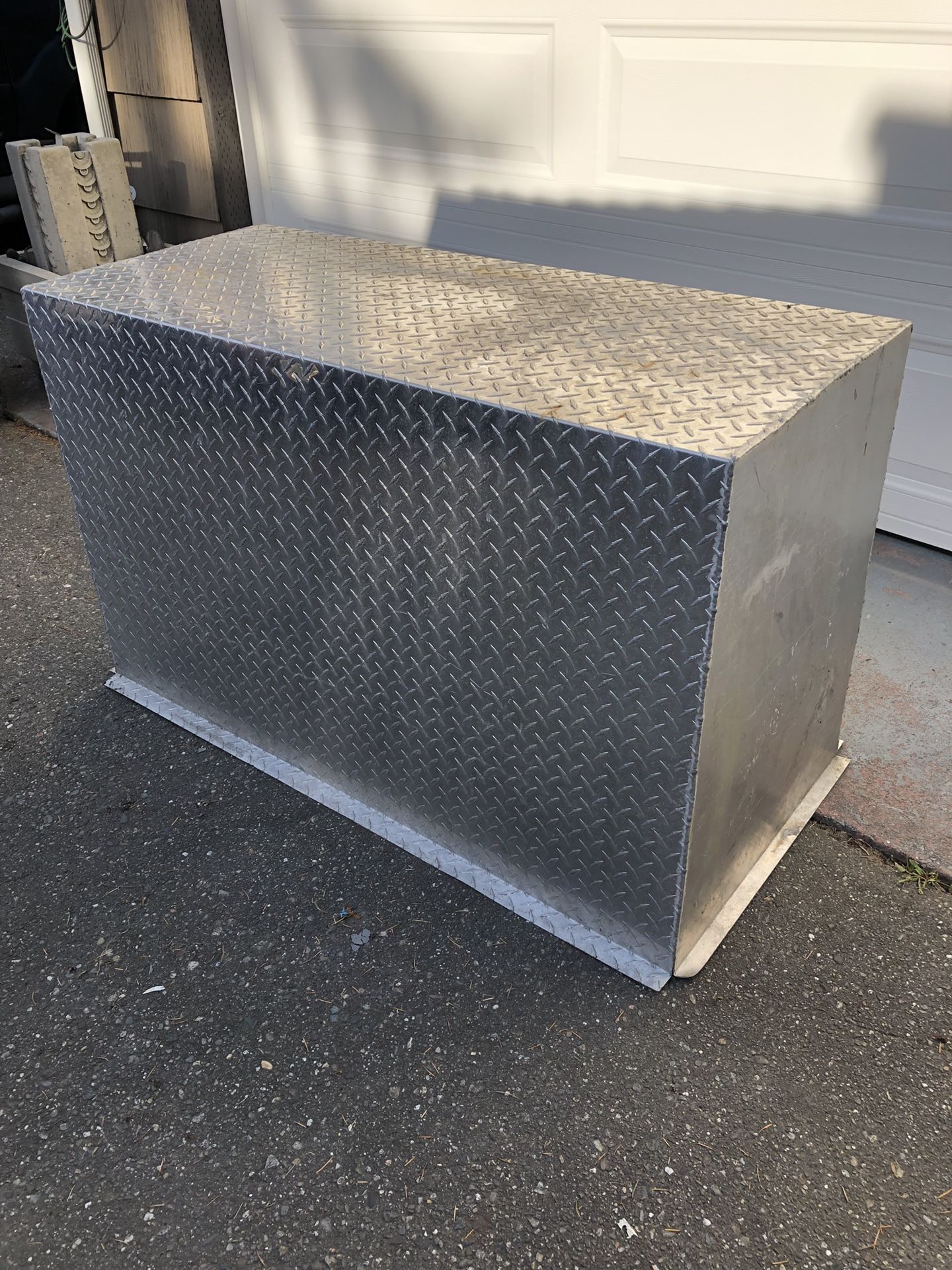 Aluminum Diamond Plate Storage Box for Sale in Mountlake Terrace, WA ...