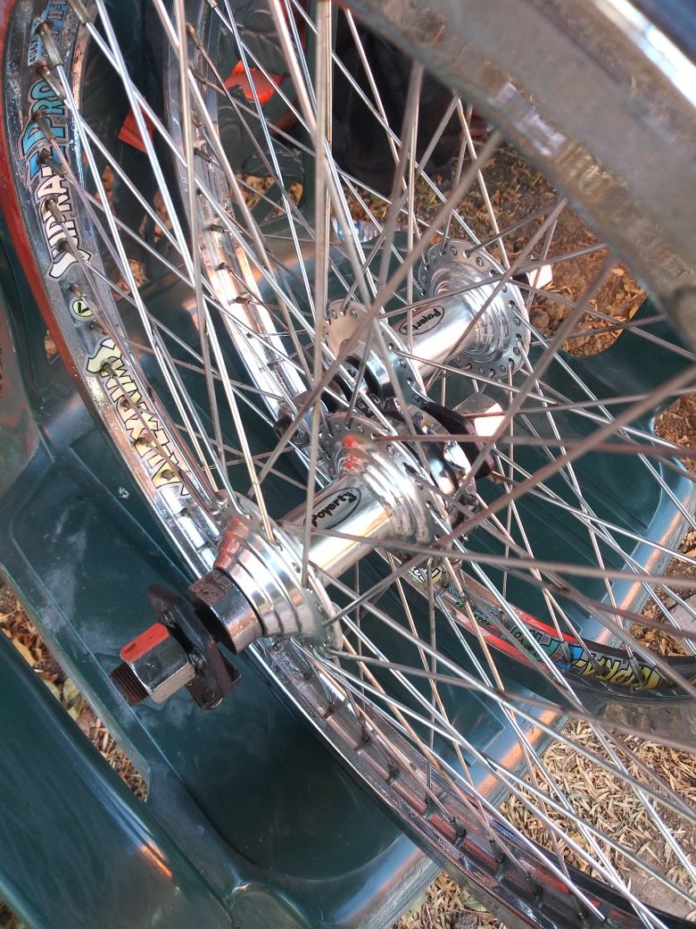 Alex Supra Rims 20" for Sale in Victorville, CA - OfferUp