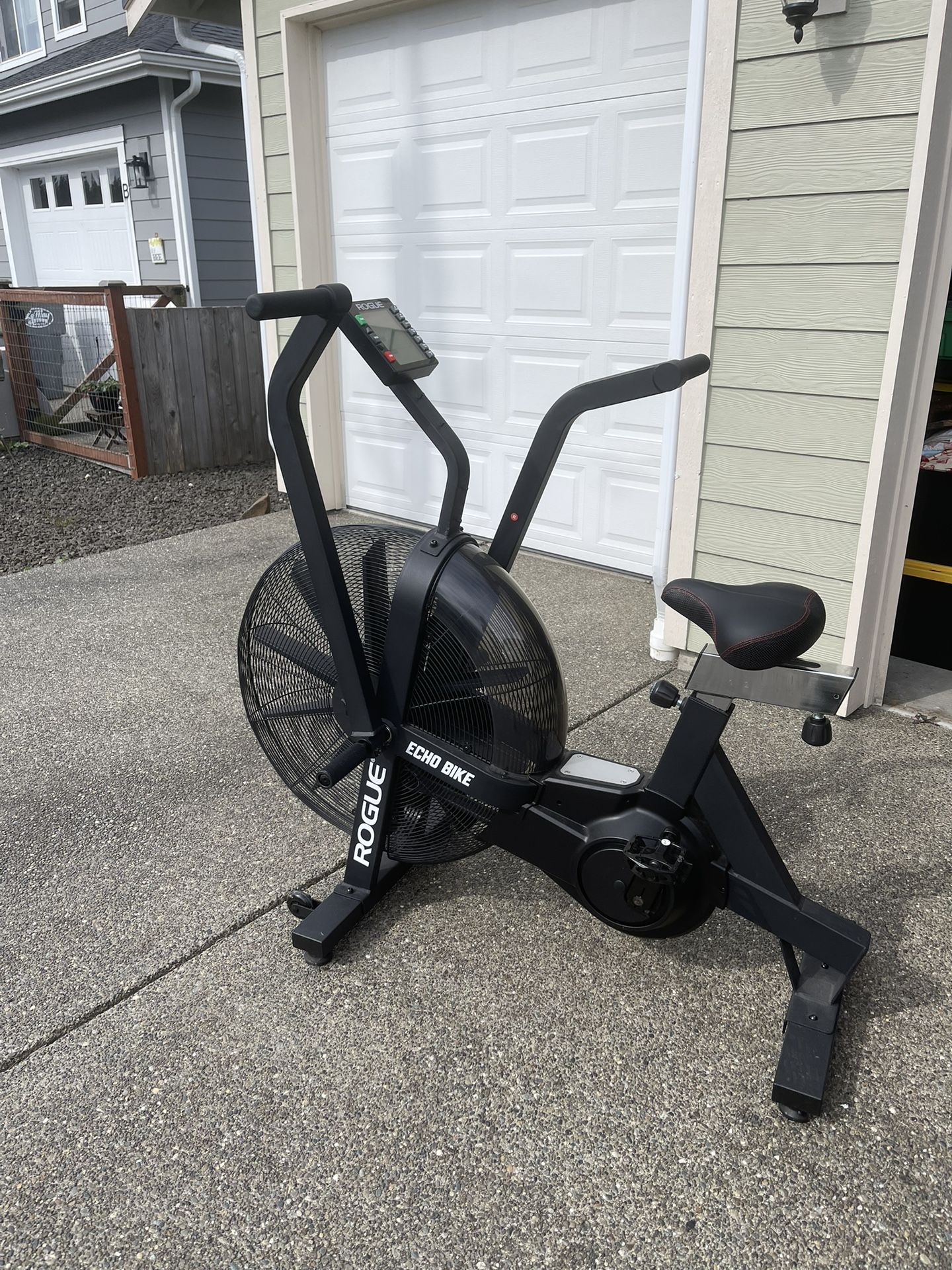 Rogue Echo Bike for Sale in Auburn, WA - OfferUp