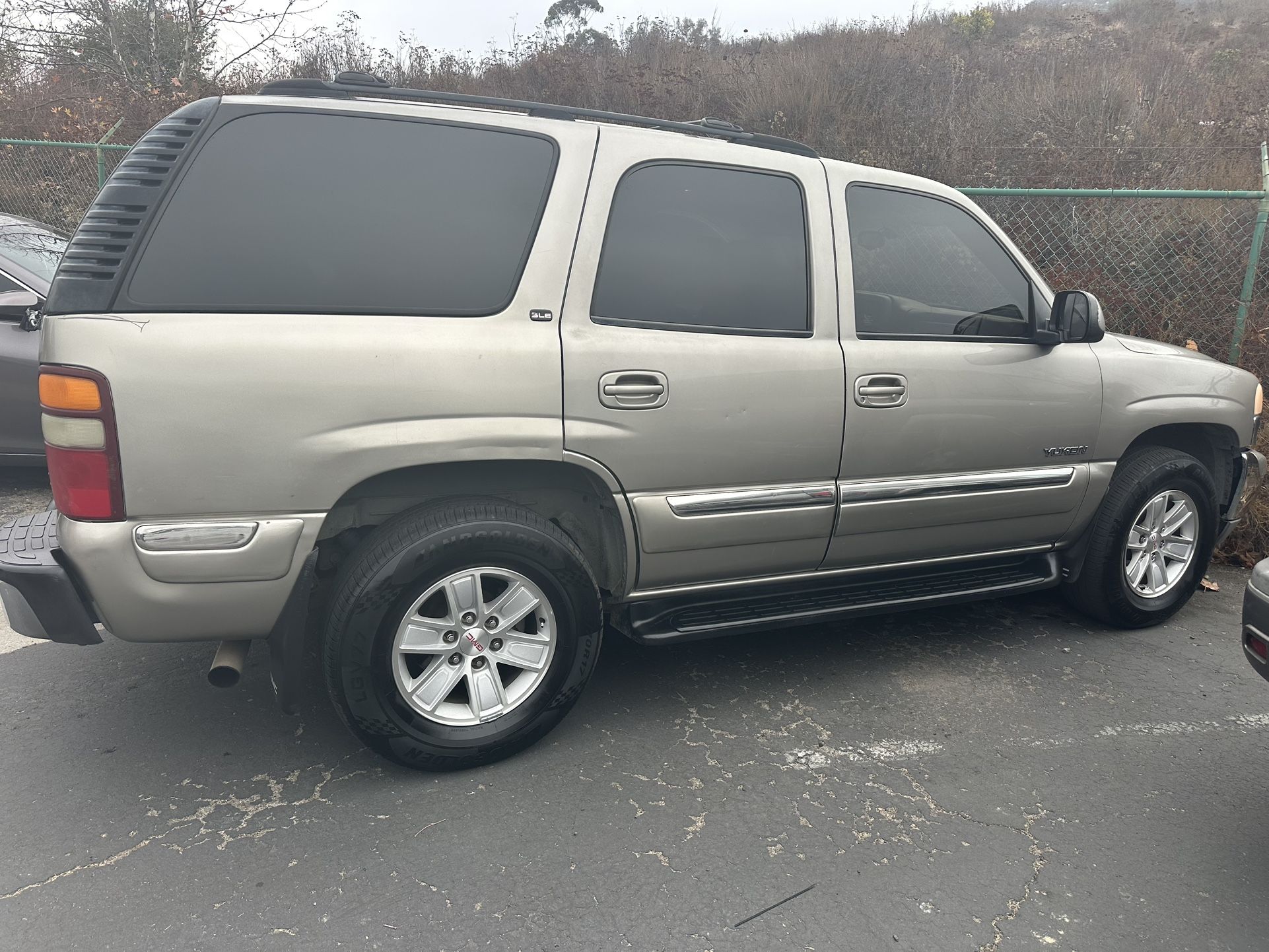 2001 GMC Yukon for Sale in Escondido, CA - OfferUp