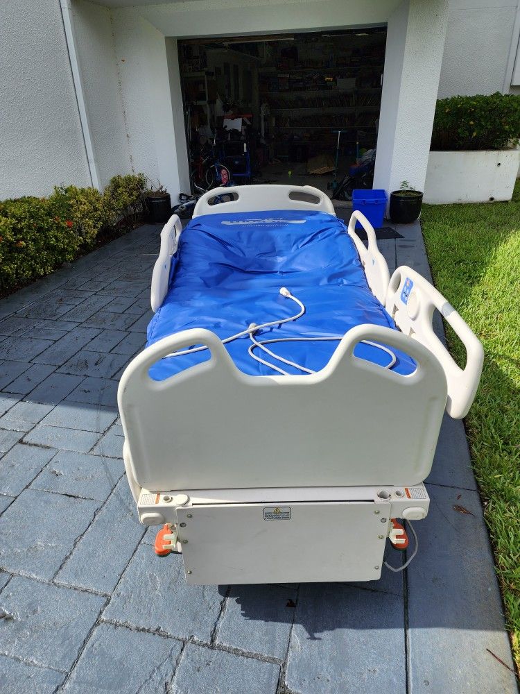 Hill-Rom Versacare Hospital Bed for Sale in Hollywood, FL - OfferUp