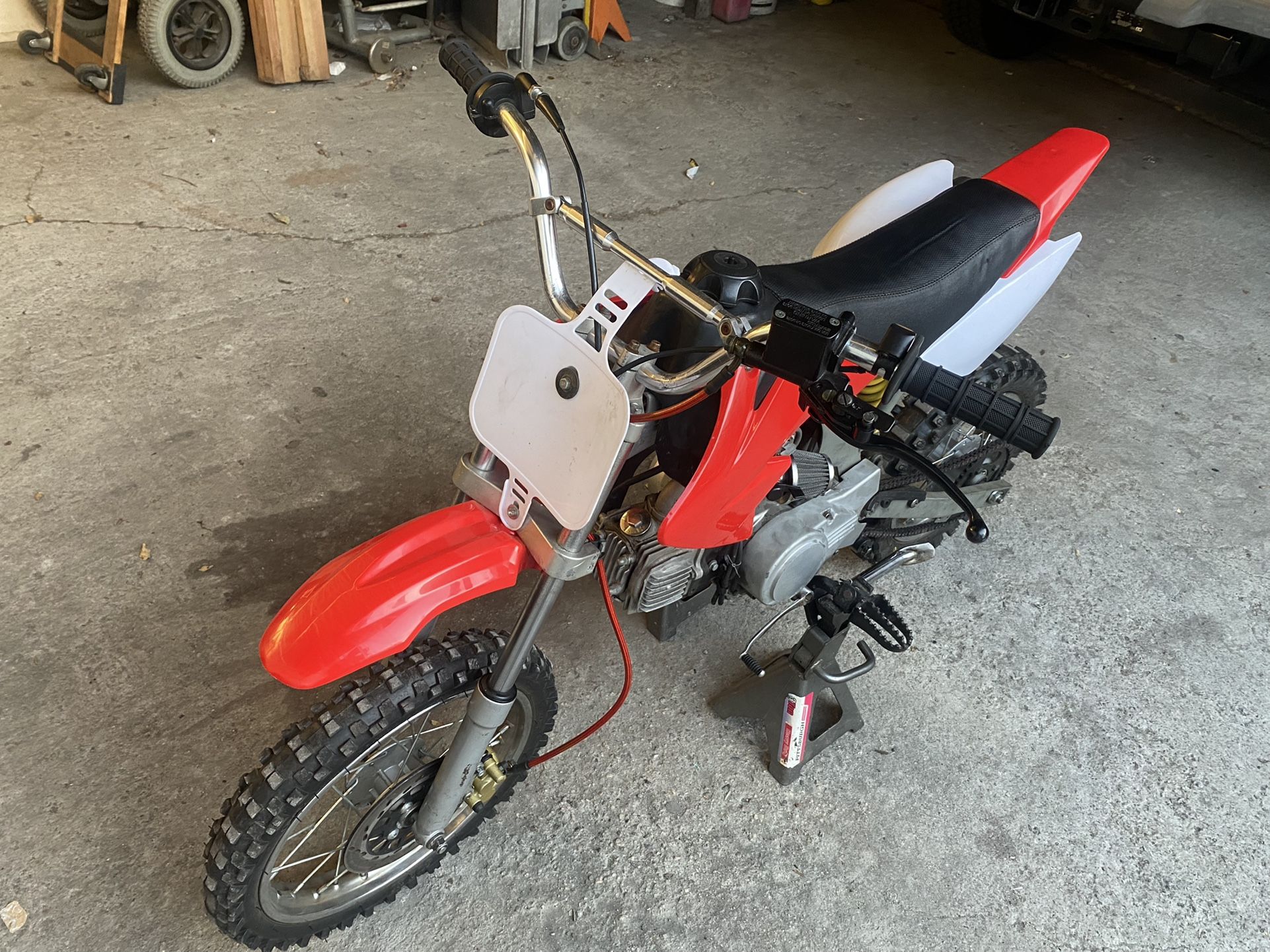 Pit Bike 110cc Semi Auto for Sale in Long Beach, CA - OfferUp