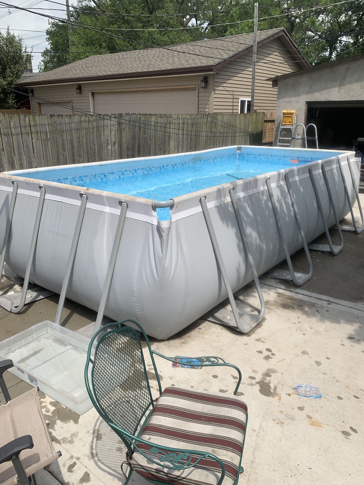 Coleman rectangular pool 18’LX9’WX48”H for Sale in Chicago, IL - OfferUp