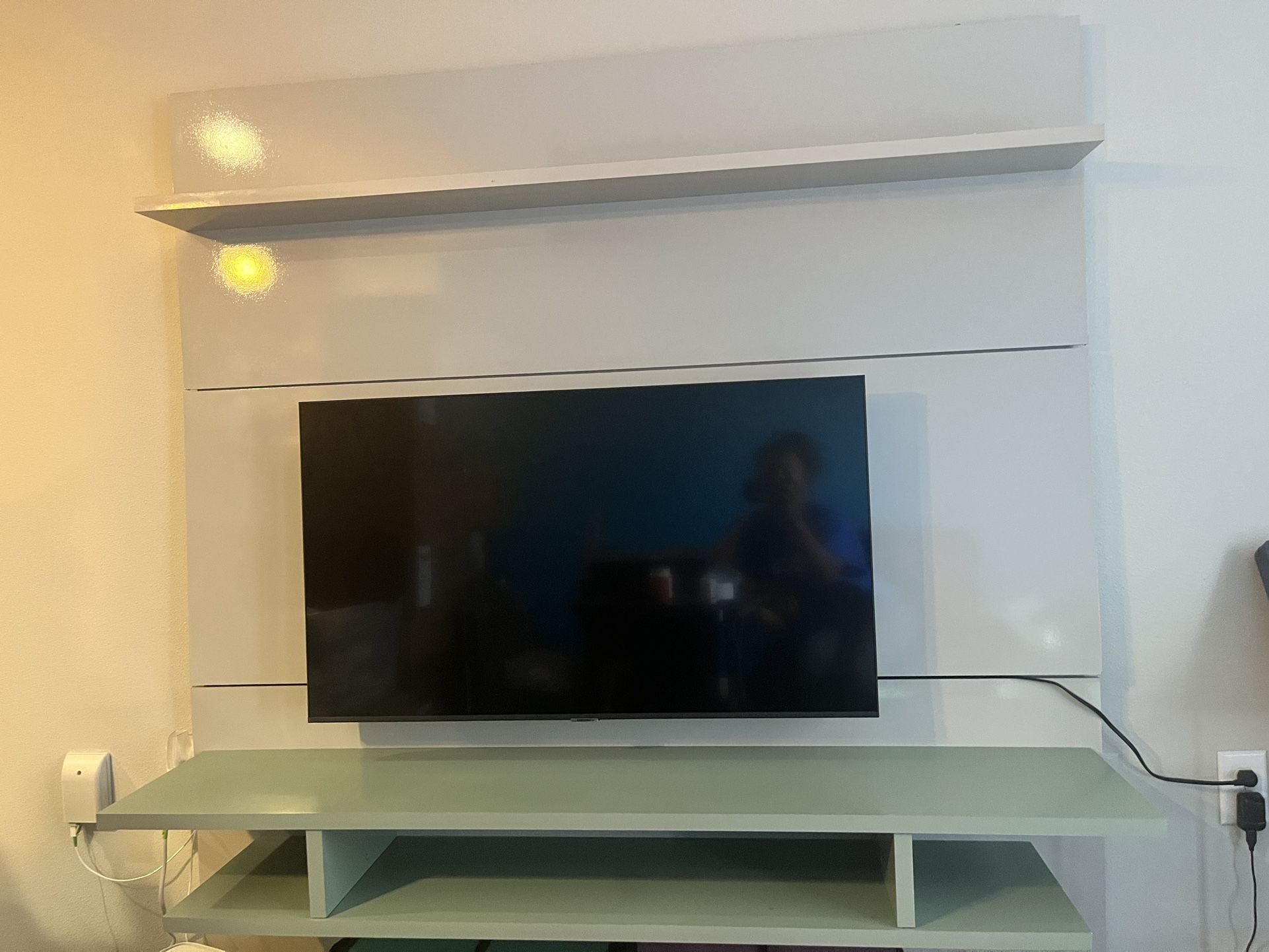 $500 Wall unit - Tv Not Included for Sale in Indianapolis, IN - OfferUp