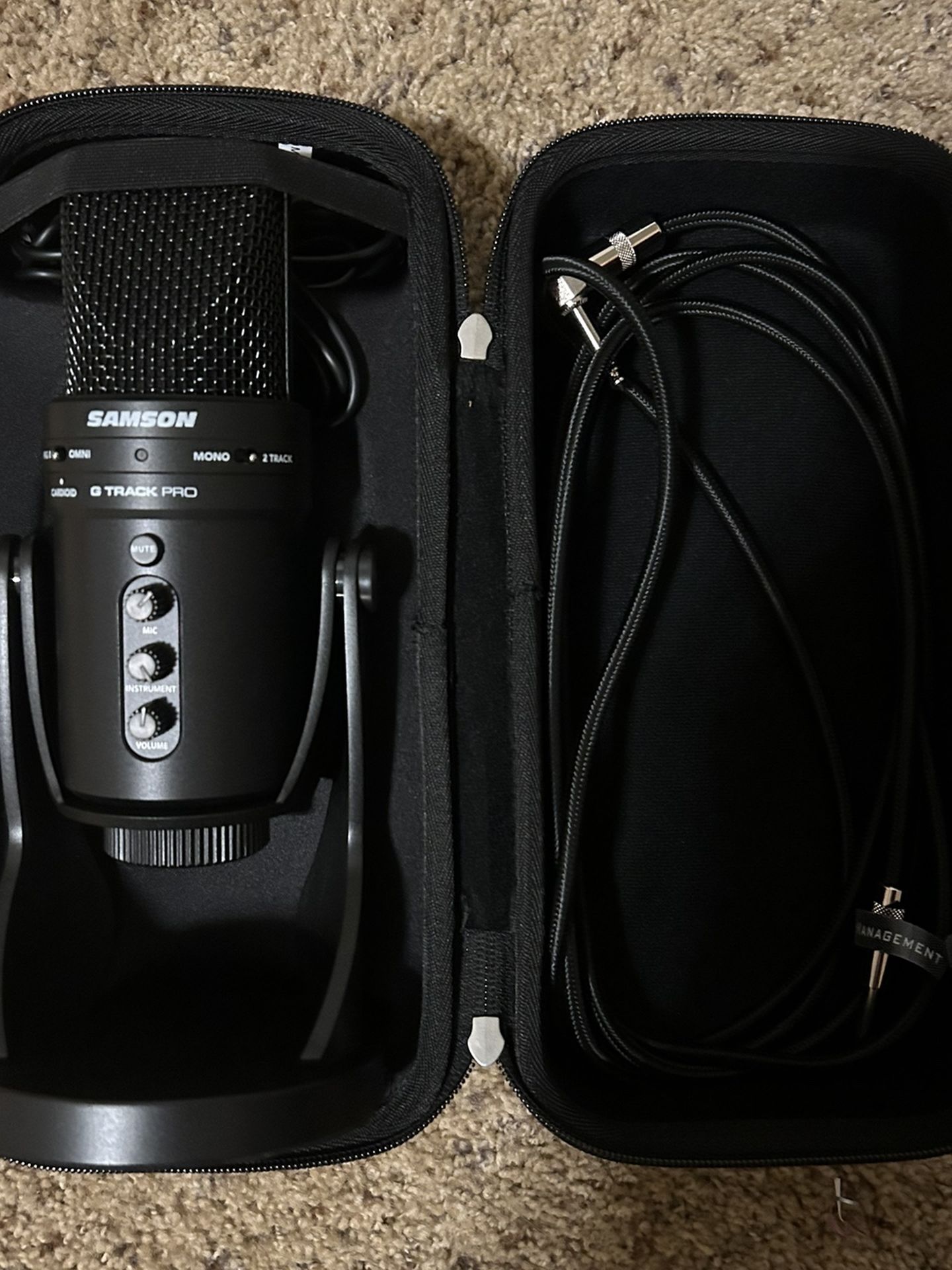 Samson G Track Pro With Case And Guitar & usb Cables for Sale in ...