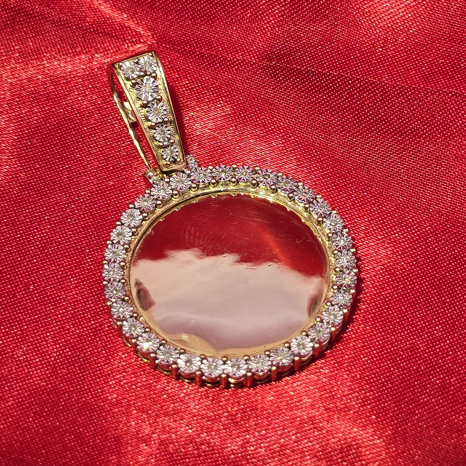 10k Yellow Gold Heart Shaped Diamond Memory Pendant 2.50 ctw for Sale ...