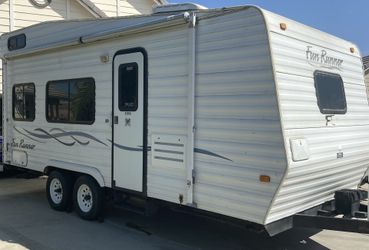 2004 Carson Fun Runner for Sale in Pumpkin Center, CA - OfferUp