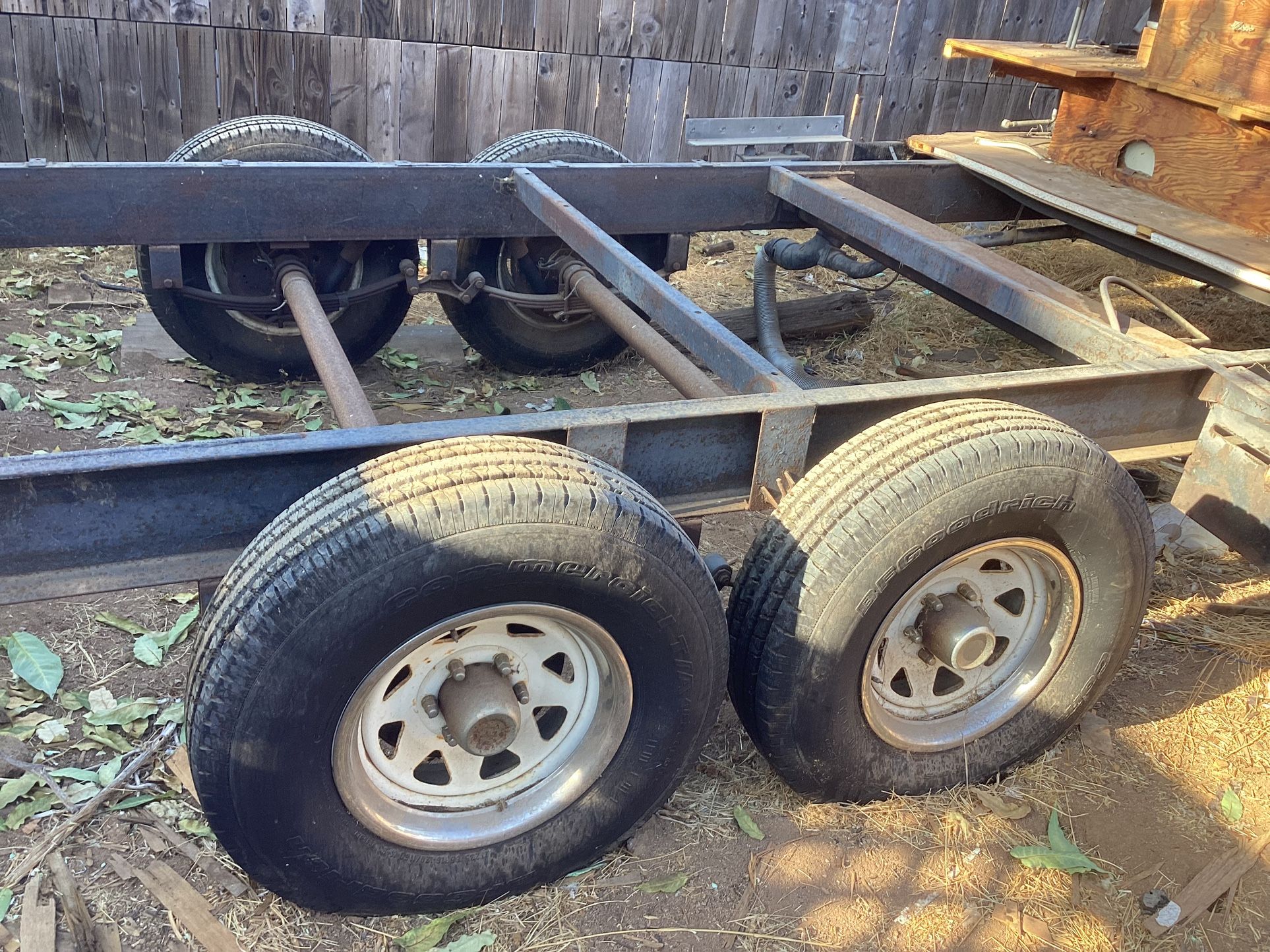 33 Foot Trailer Frame And Axels. Former Wilderness 5th Wheel. for Sale ...