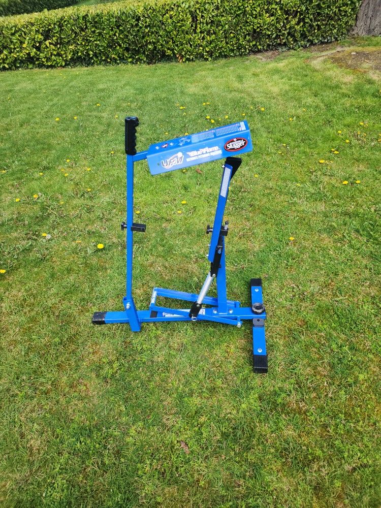 Blue Flame Pitching Machine for Sale in Tacoma, WA - OfferUp