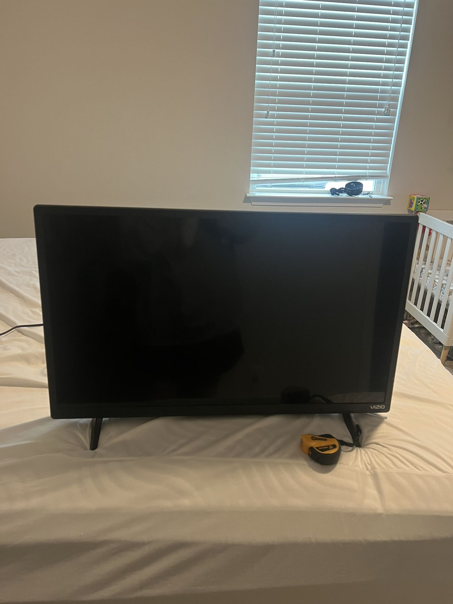 VIZIO 32 Inch Class 720p HD Smart TV for Sale in Travelers Rest, SC ...