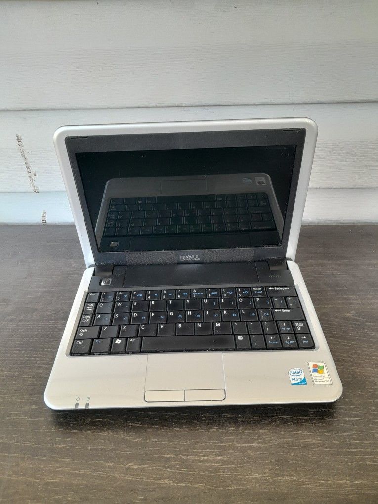 Dell Inspiron 910 Netbook Laptop( SOLD AS IS ) for Sale in Frostproof ...