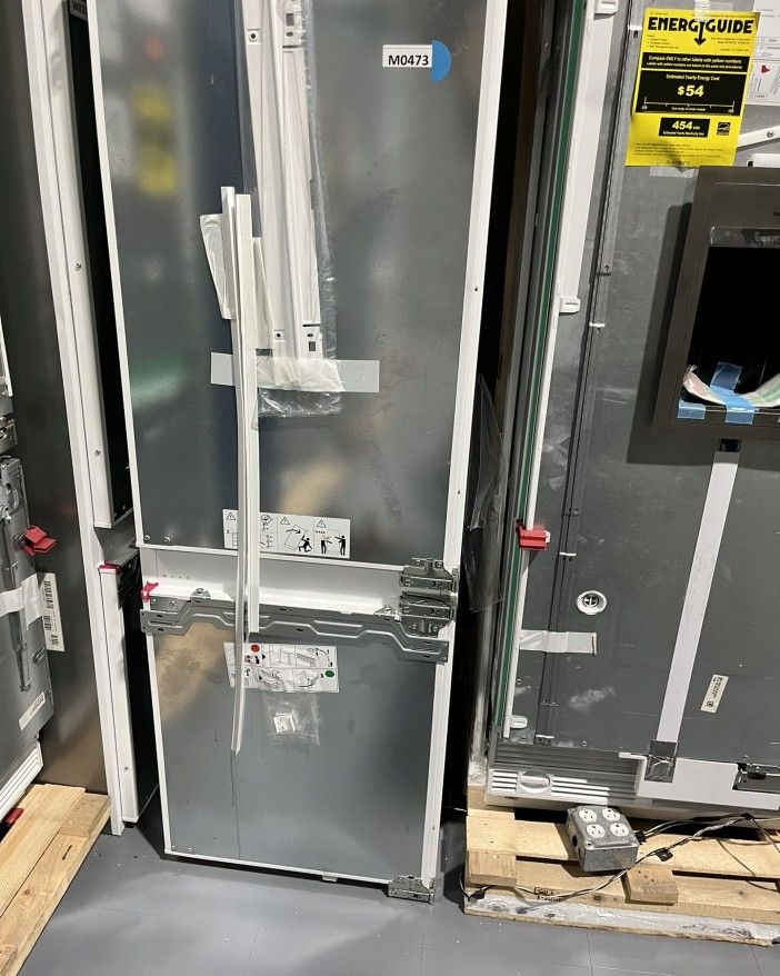 BOSCH Panel Ready 24 Inch Smart Counter Depth for Sale in Chicago, IL ...