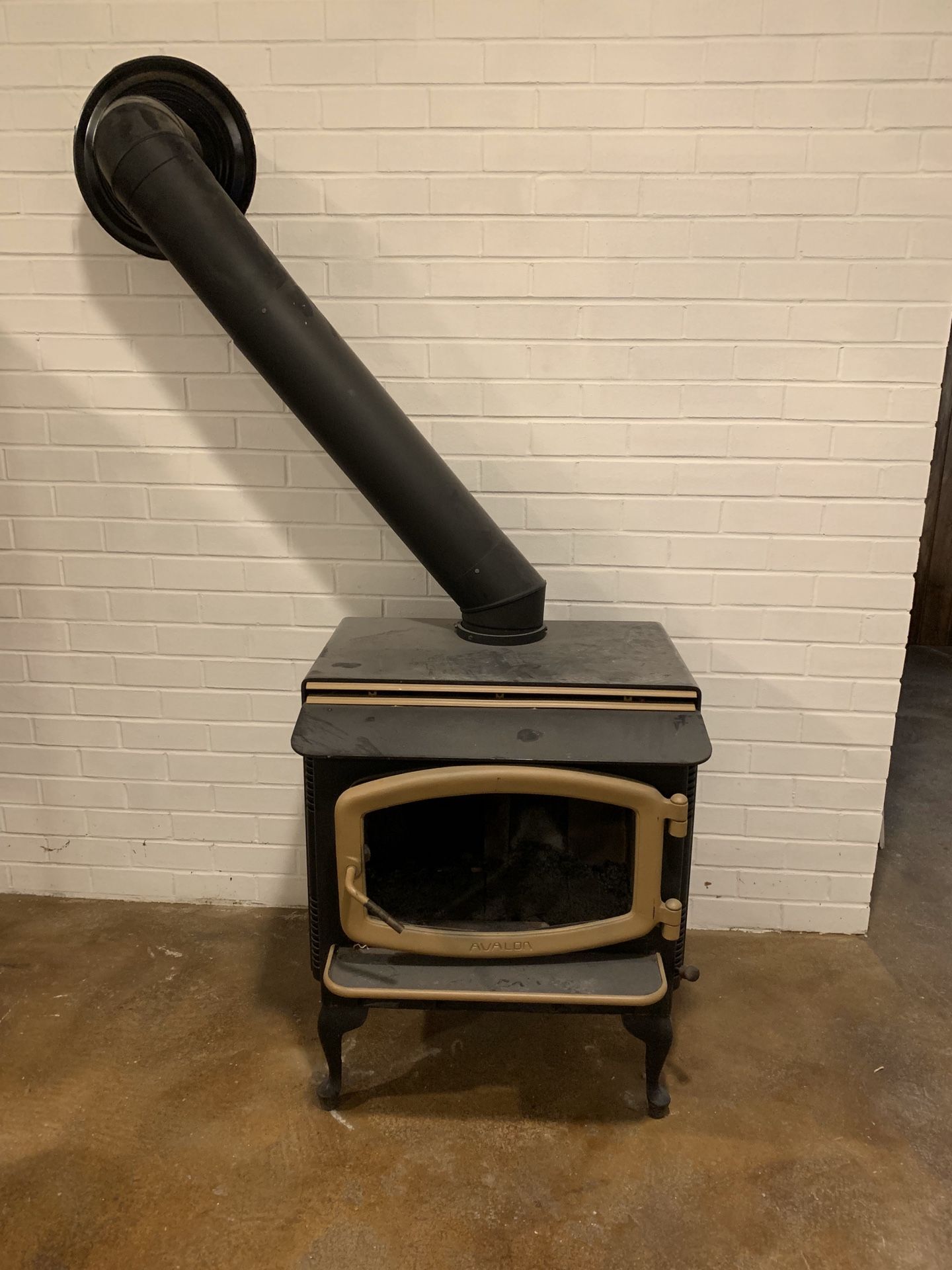 Avalon wood stove for Sale in Kirkland, WA - OfferUp
