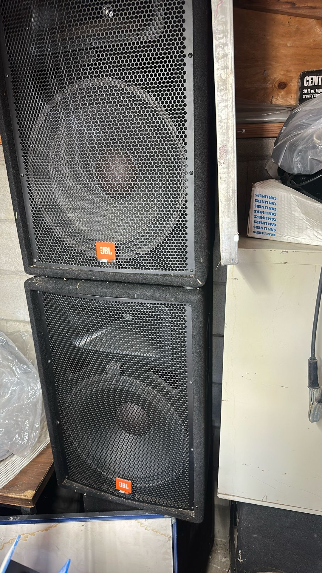 15 Inch Jbl Dj Speakers for Sale in Fontana, CA - OfferUp