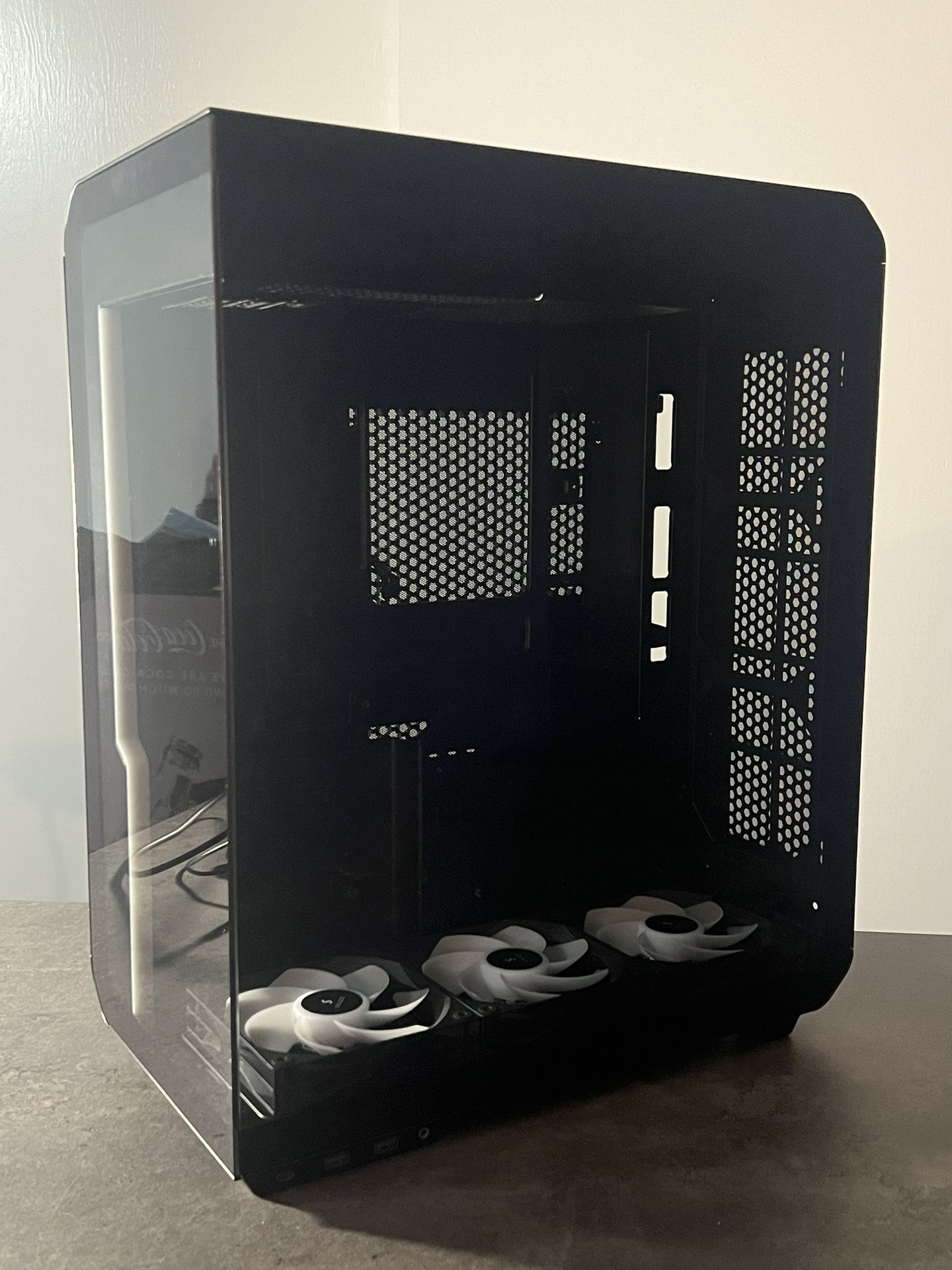 Used Xhuttle PC Case Ssupd for Sale in Carson, CA - OfferUp