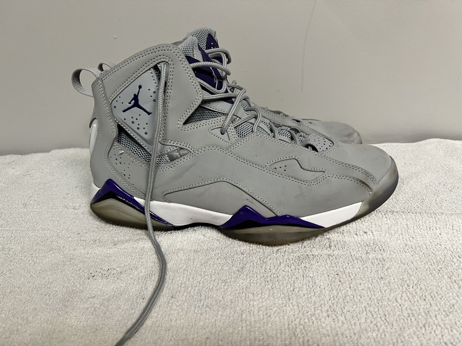 Pack Of 4 Jordan Beaters. Take All For $150. Size 9-10 for Sale in ...