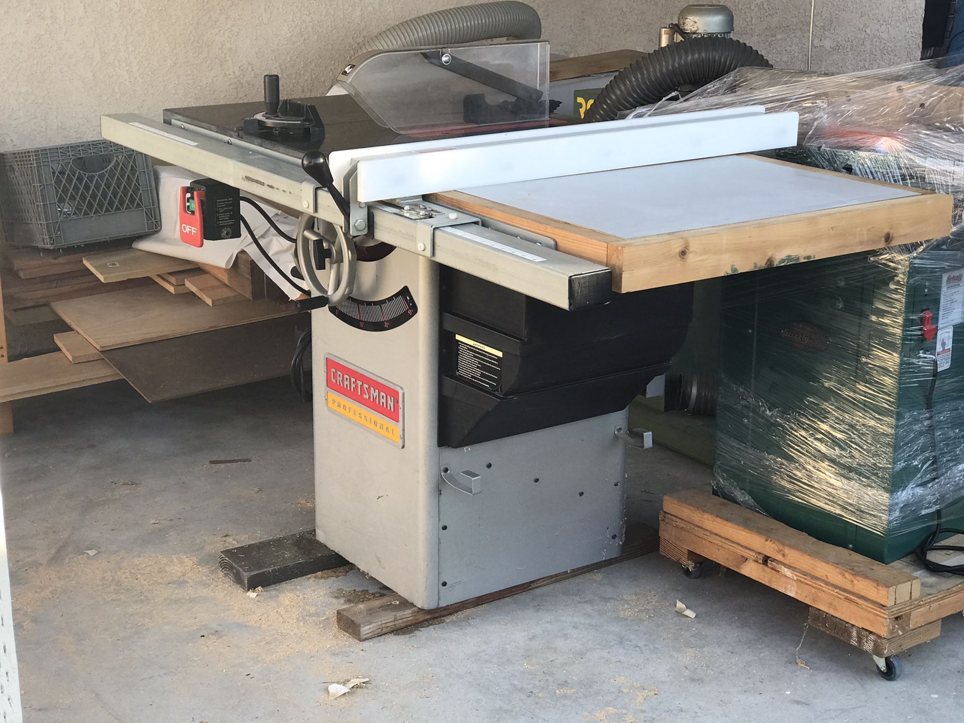 Craftsman pro cabinet table saw for Sale in Whittier, CA - OfferUp