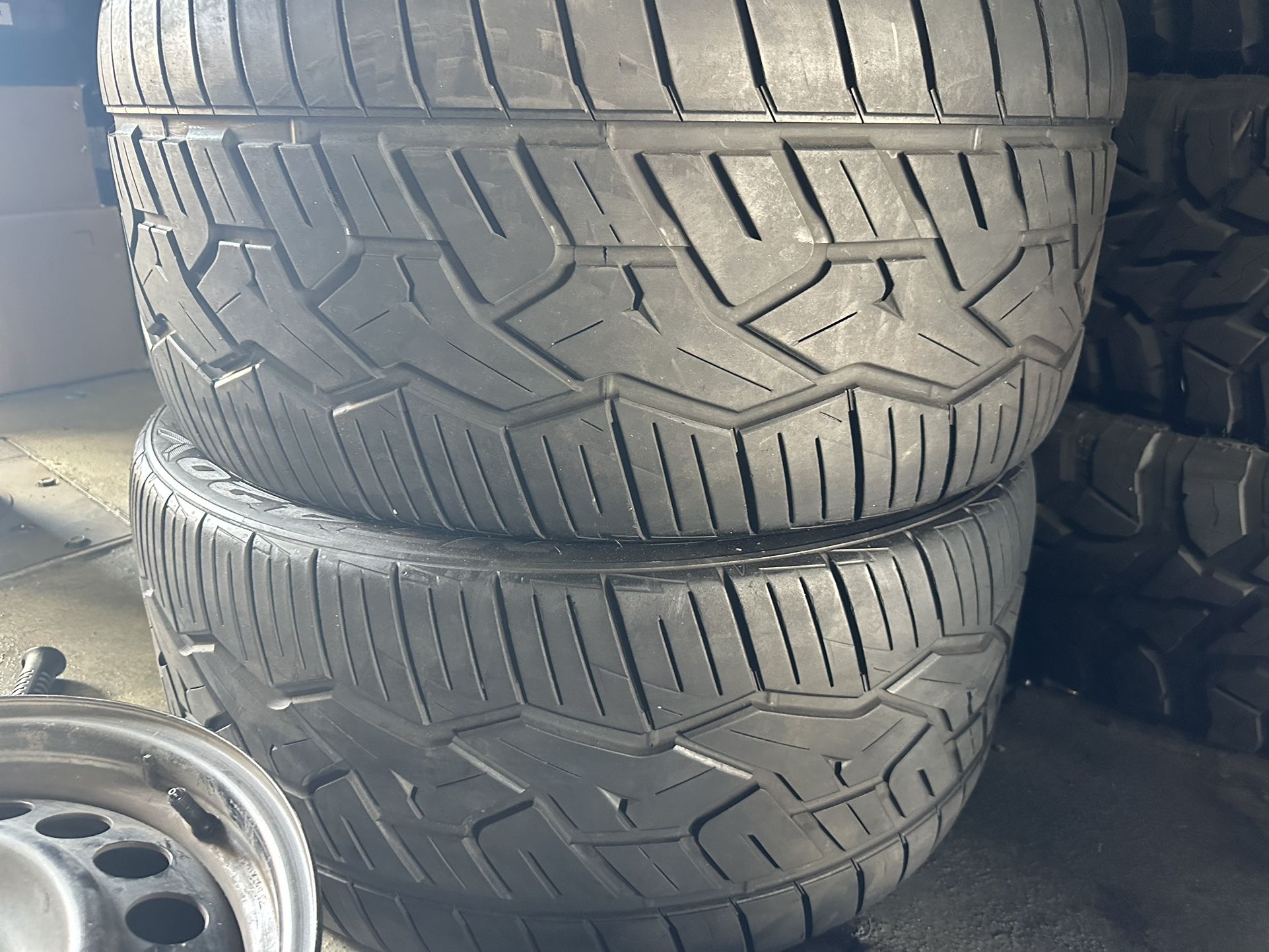 325/35/22 Nitto NT420v Used for Sale in City Of Industry, CA - OfferUp