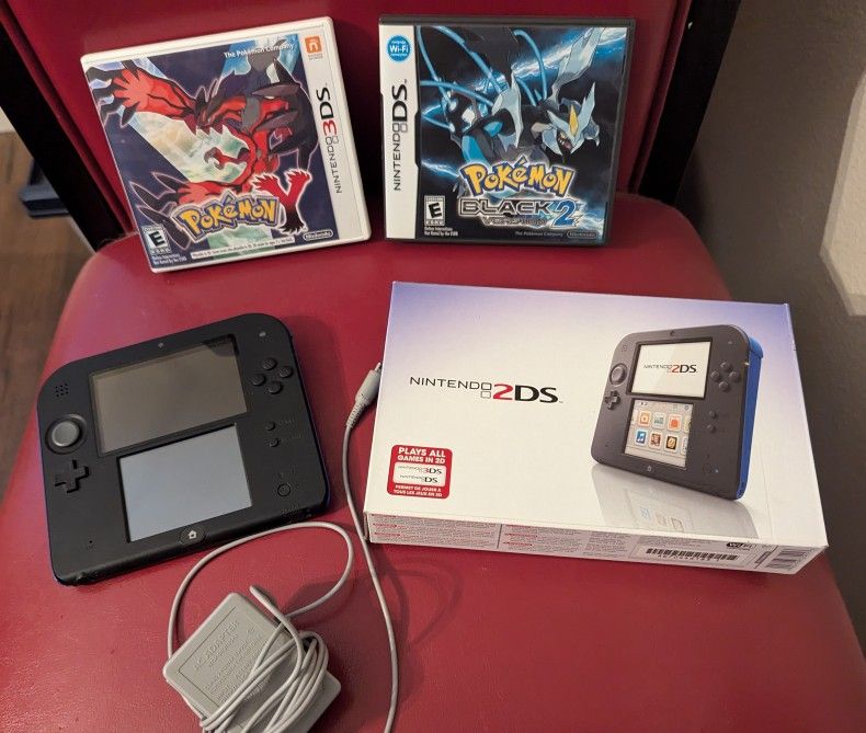 Nintendo 2DS Console and 2 Pokemon Games(Compatible) for Sale in San ...