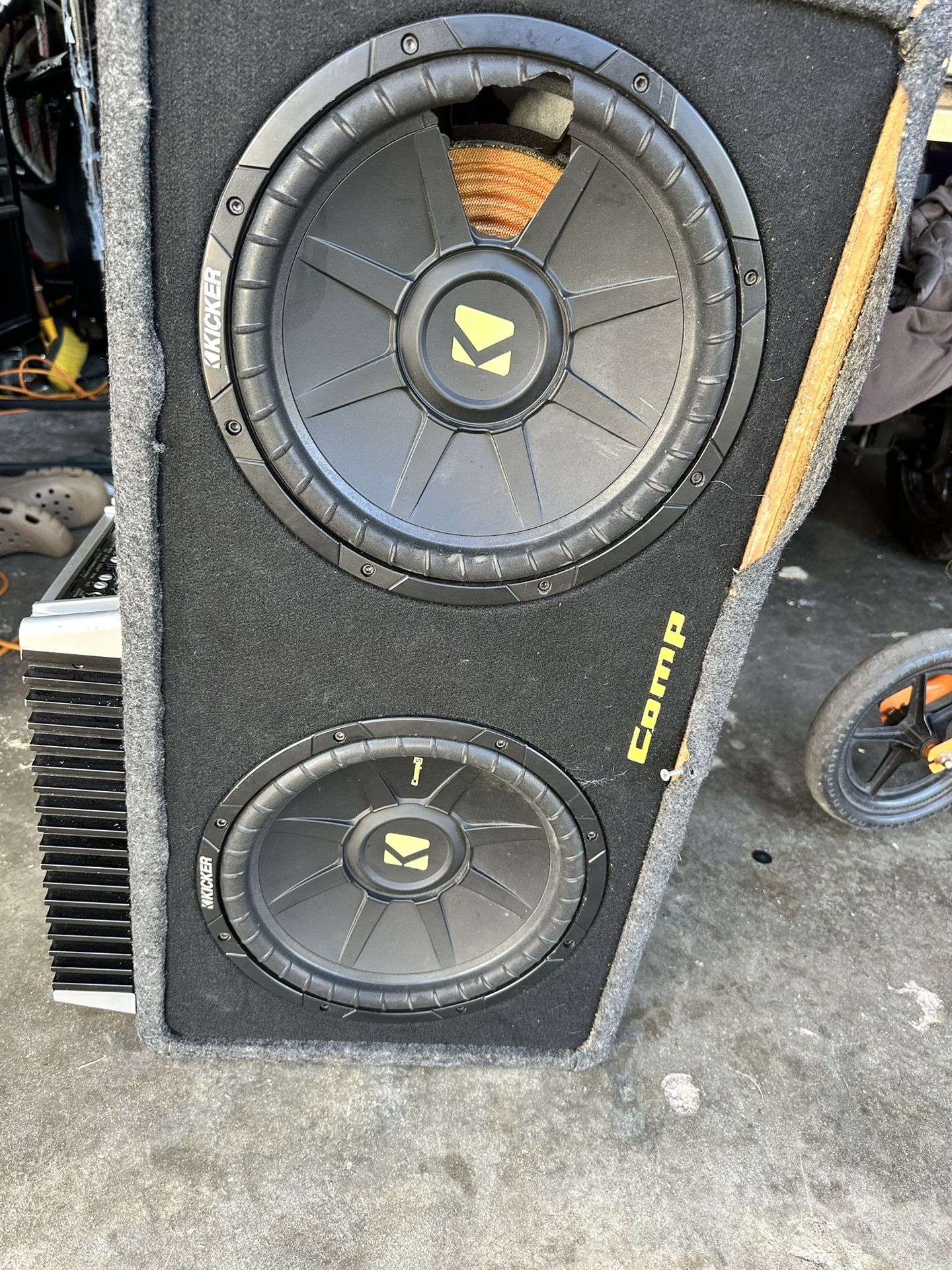 Kicker 12” Subwoofers And Box for Sale in Fort Myers, FL - OfferUp