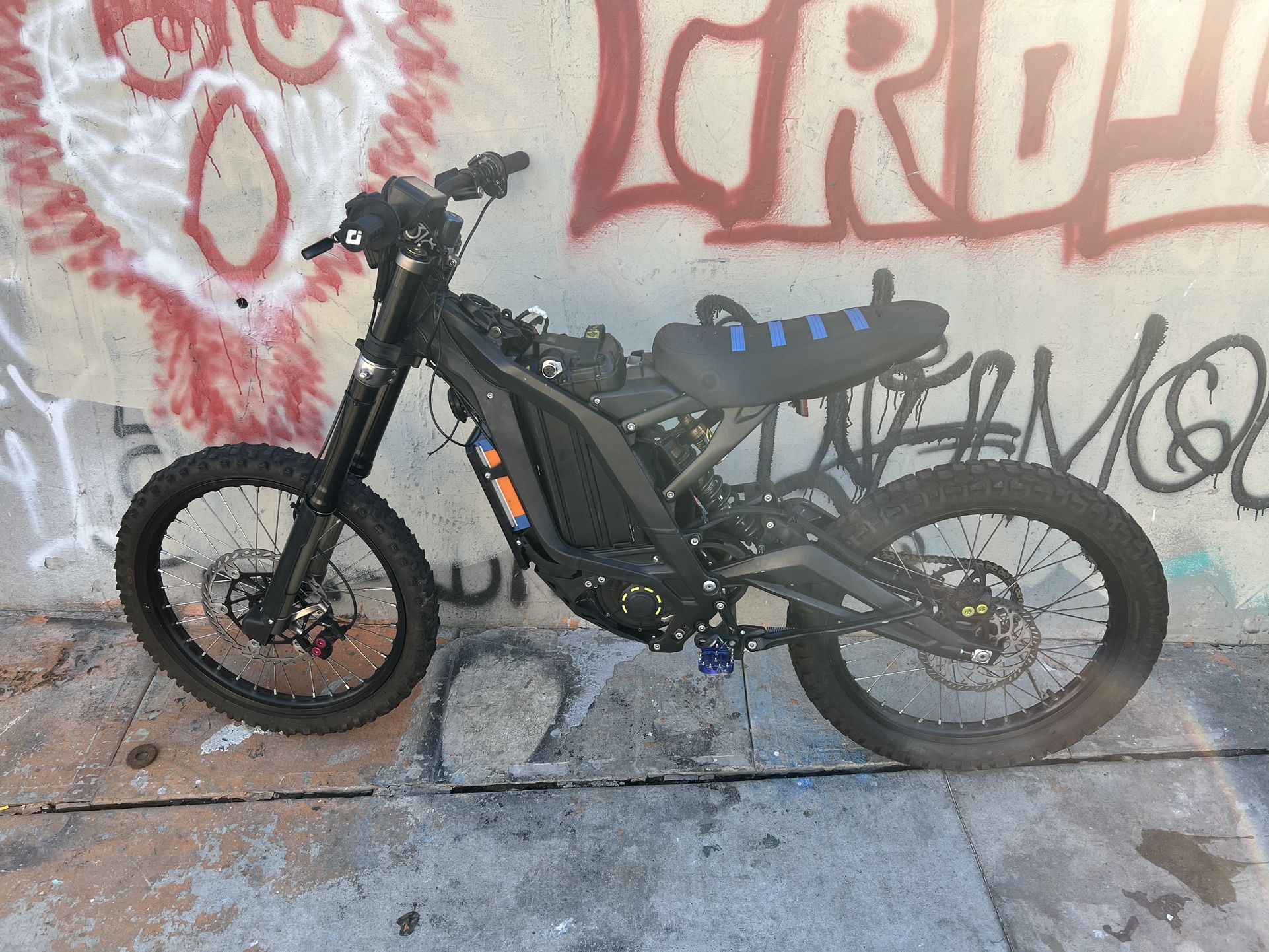 Surron Electric Dirt Bike for Sale in Los Angeles, CA - OfferUp