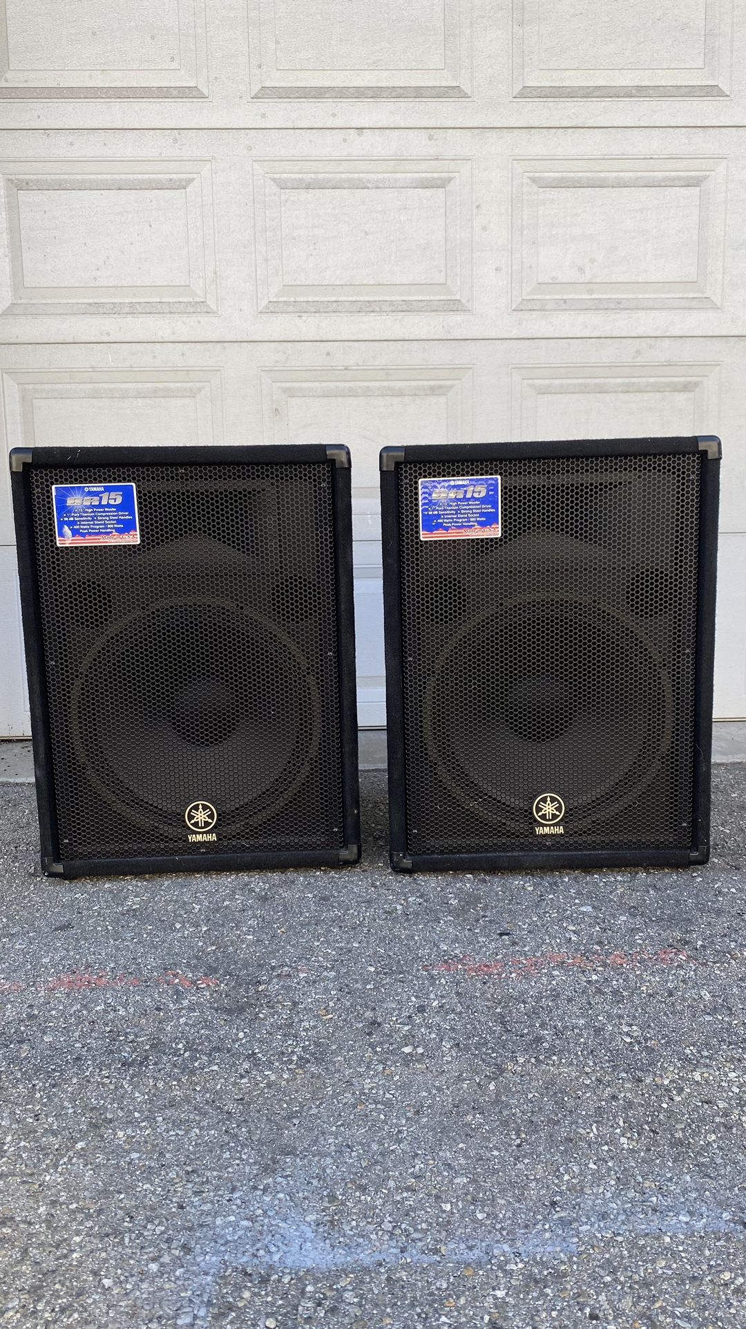 Yamaha BR15 speakers with cables, microphones and euro power for Sale ...