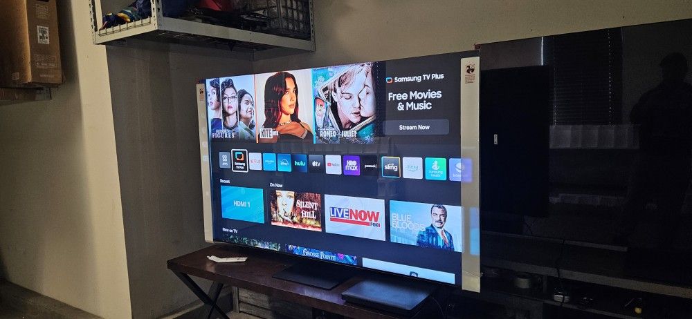 75 Inch 8K Samsung Smart TV Q900B with 144 Hz refresh rate In Perfect Condition for Sale in ...