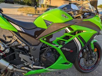 2014 Kawasaki Ninja 300 KRT Green special edition 4100 miles for Sale ...