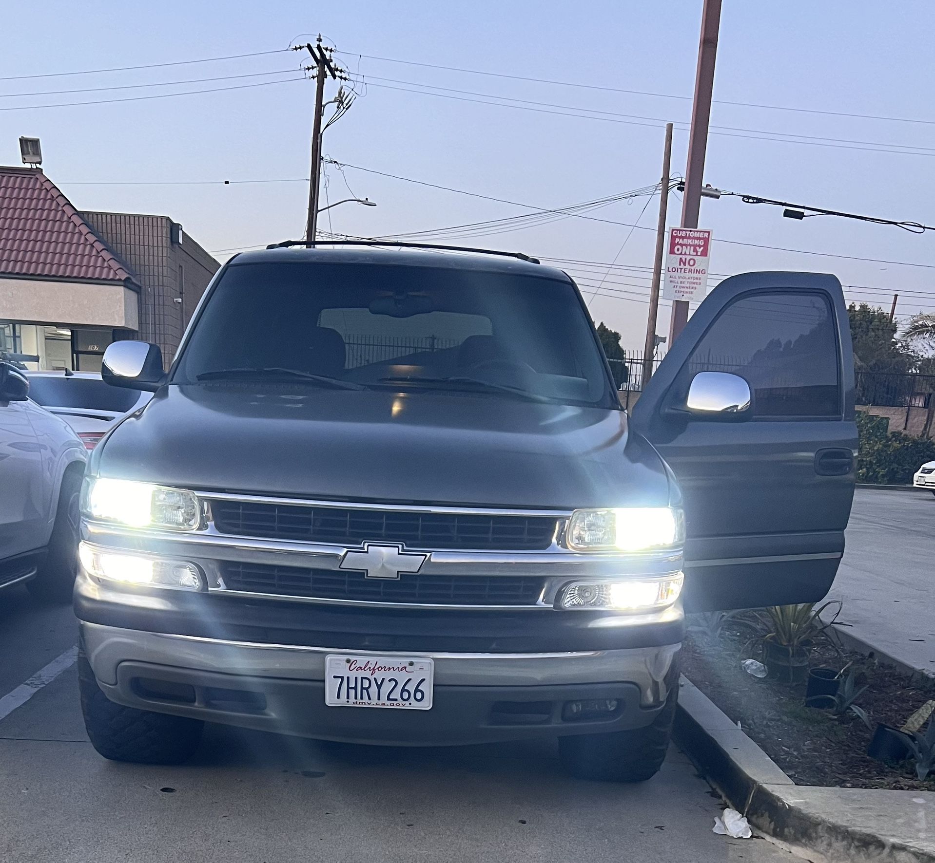 2002 Chevrolet Tahoe for Sale in Long Beach, CA - OfferUp