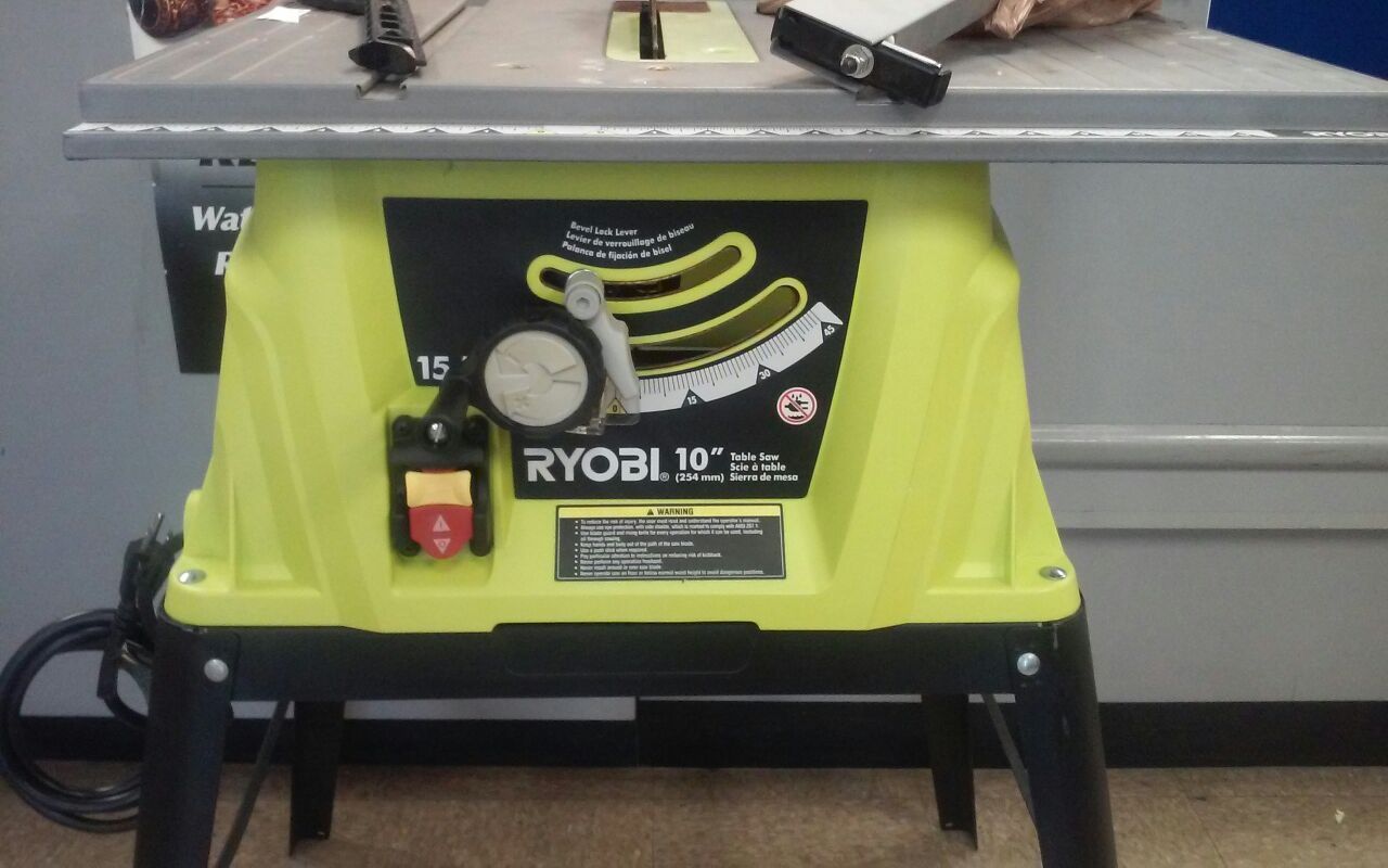 Ryobi 10 Inch Table Saw RTS10G for Sale in Lauderdale Lakes, FL - OfferUp