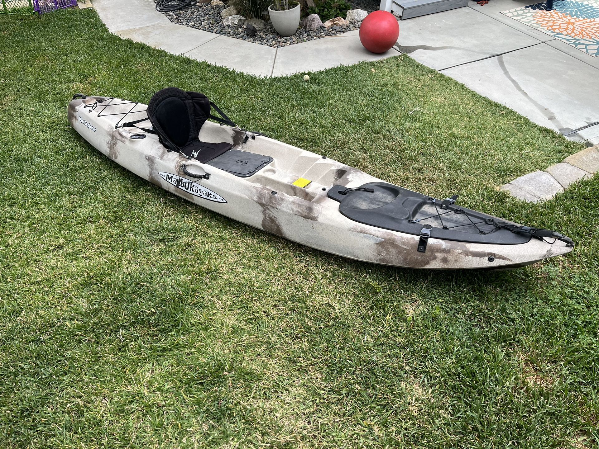 Malibu Pro Explorer Kayak for Sale in San Diego, CA - OfferUp
