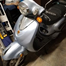 2008 150cc Scooter