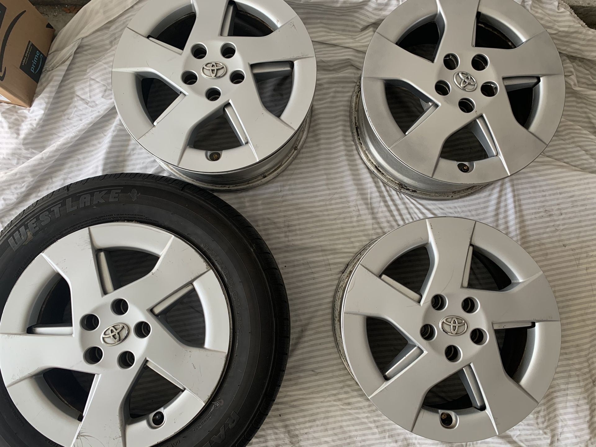 Toyota Prius 15” OEM Wheels/Rims Set (2010-2015) for Sale in San Diego ...